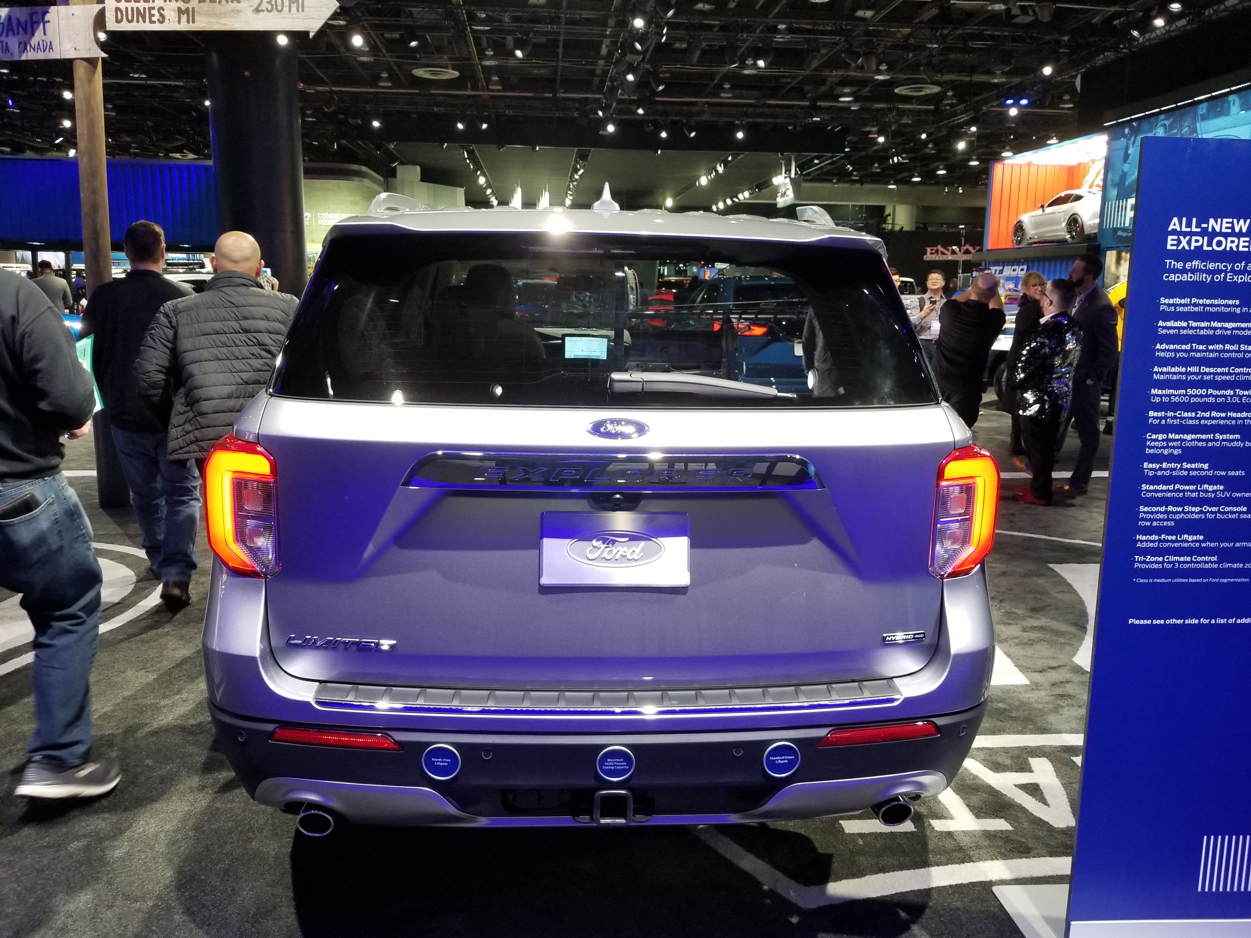 The 2020 Ford Explorer Hybrid Features a Weird Drivetrain Layout