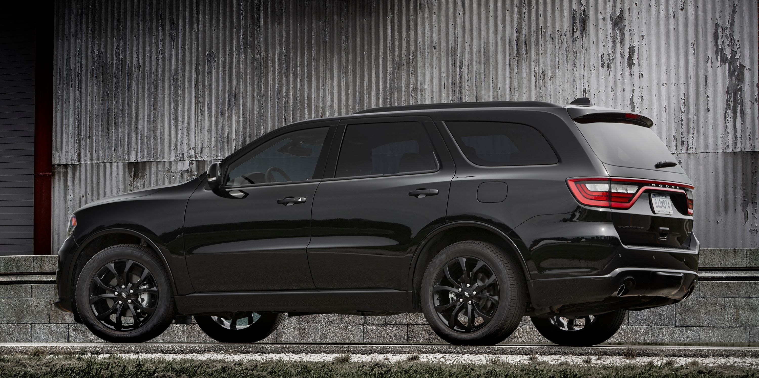 2020 Ford Explorer vs 2019 Dodge Durango