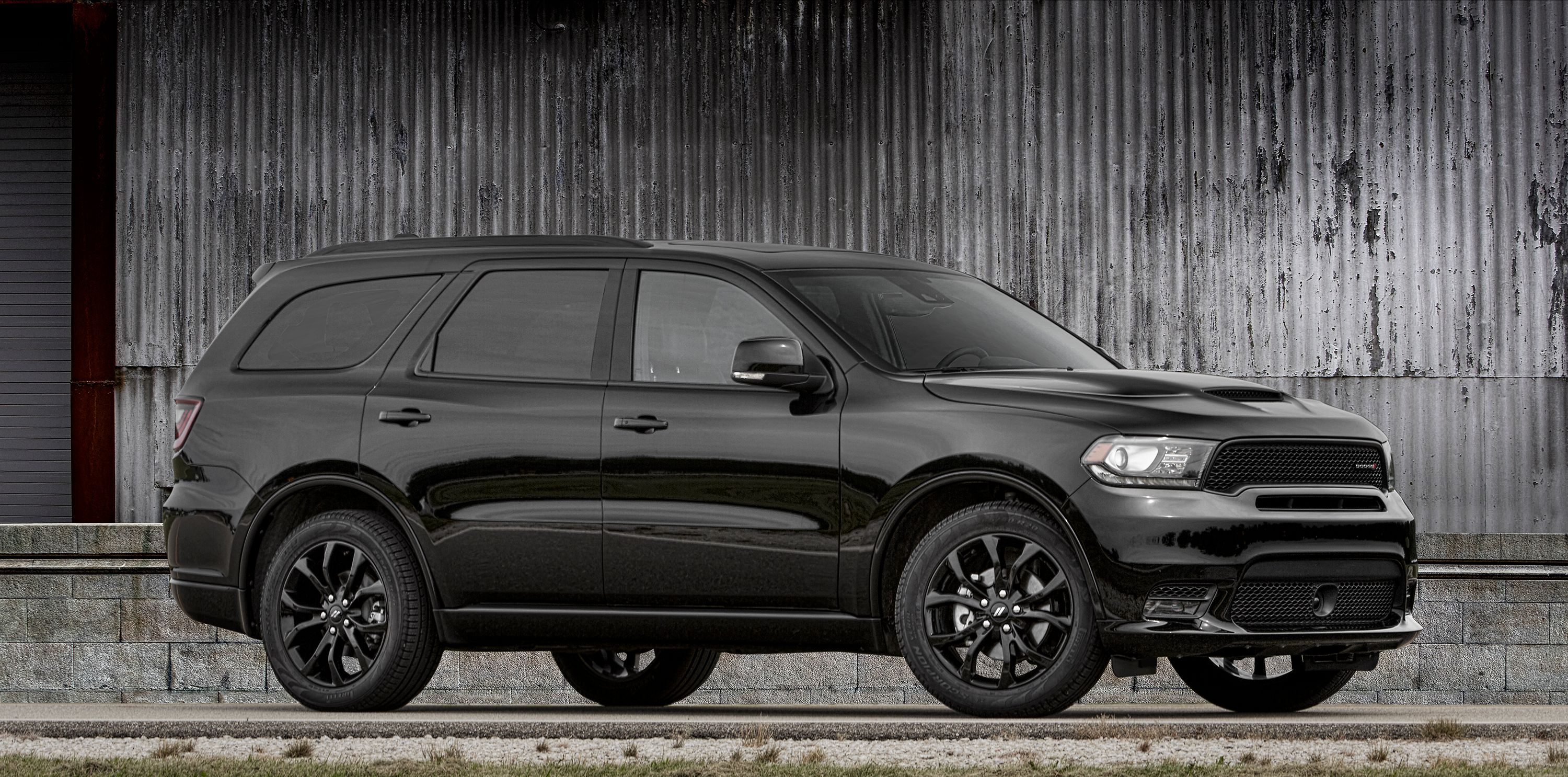 2020 Ford Explorer vs 2019 Dodge Durango