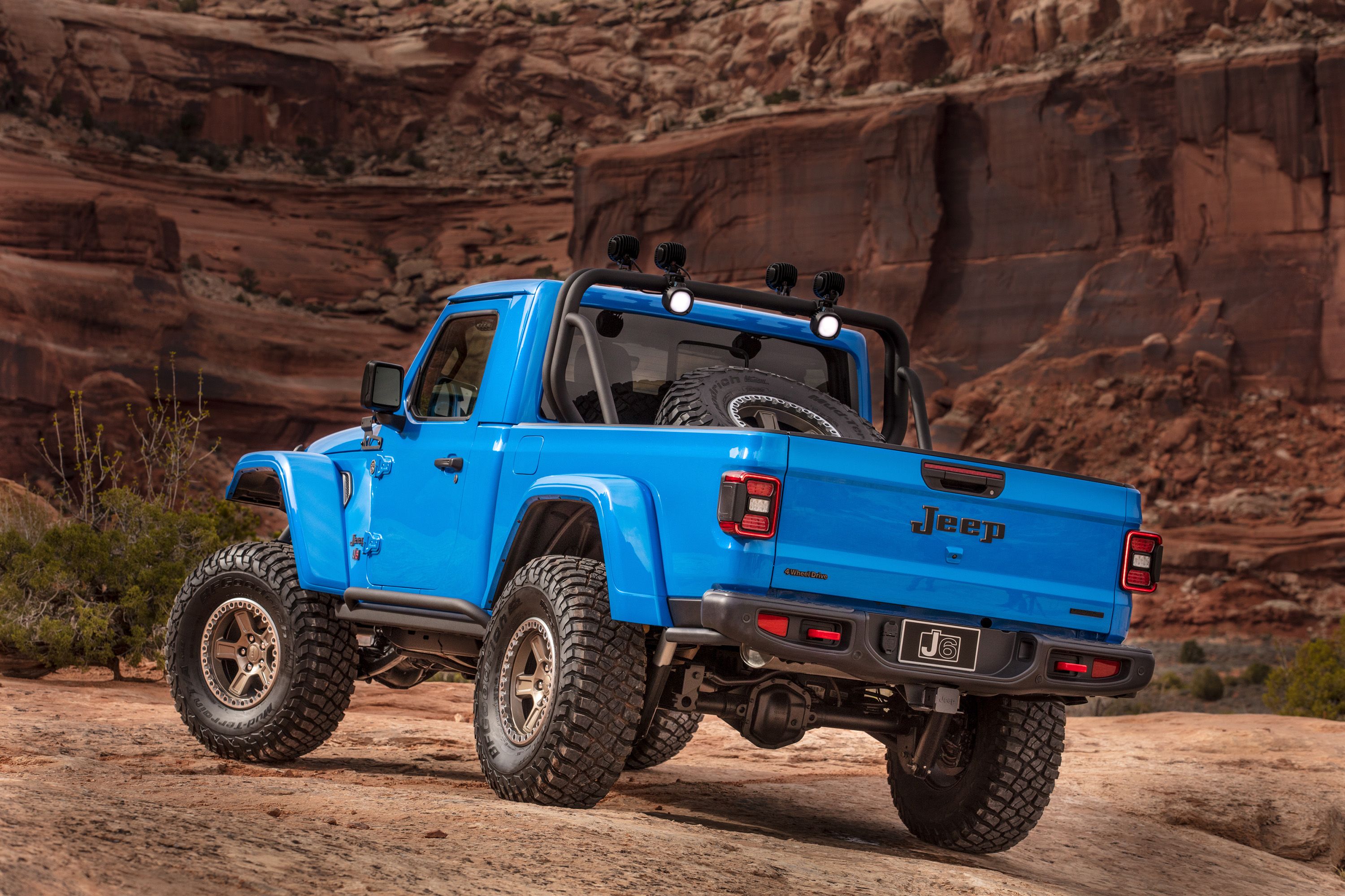 2019 Jeep Gladiator J6 Concept
