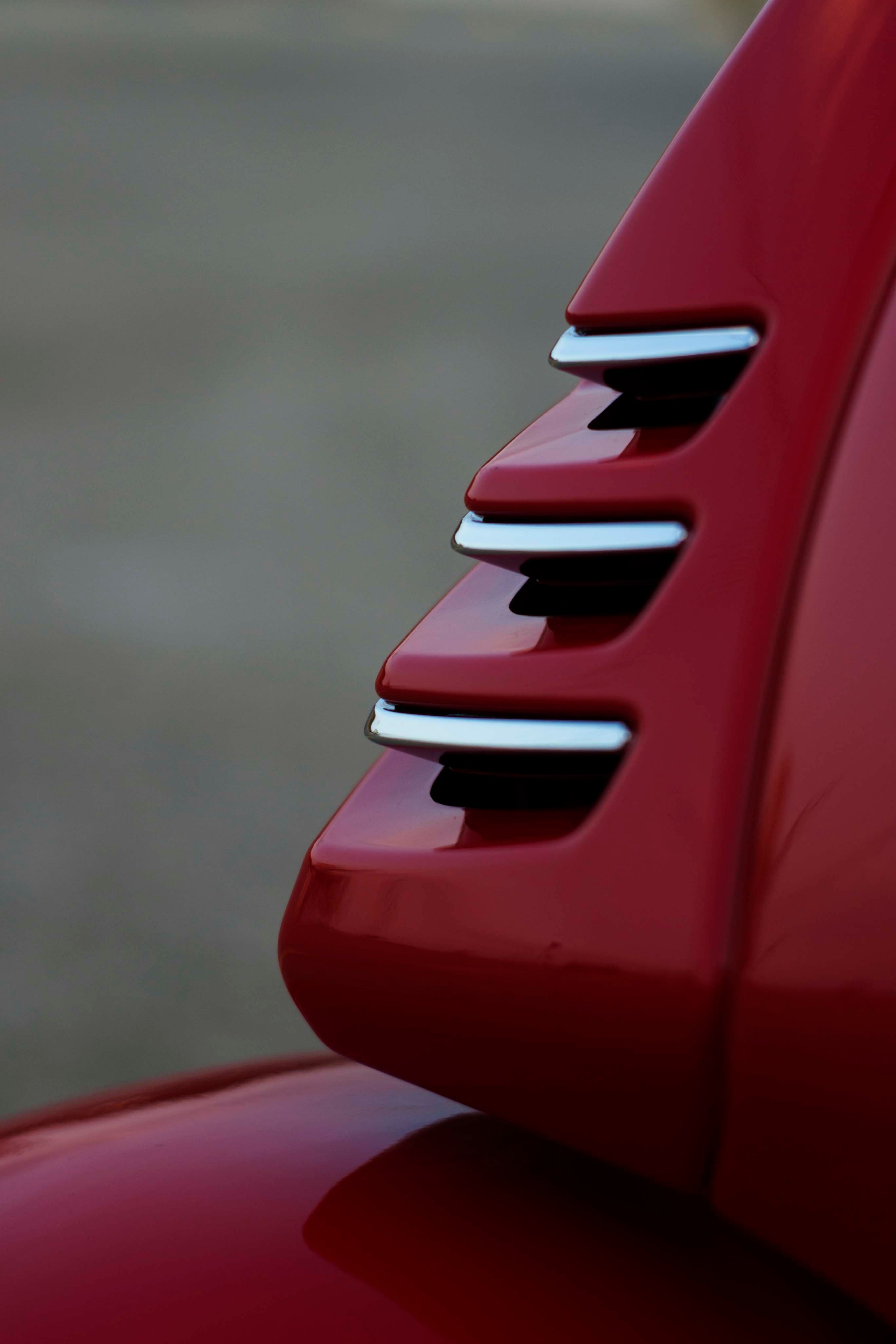 2016 - 2018 (Vespa 946) RED