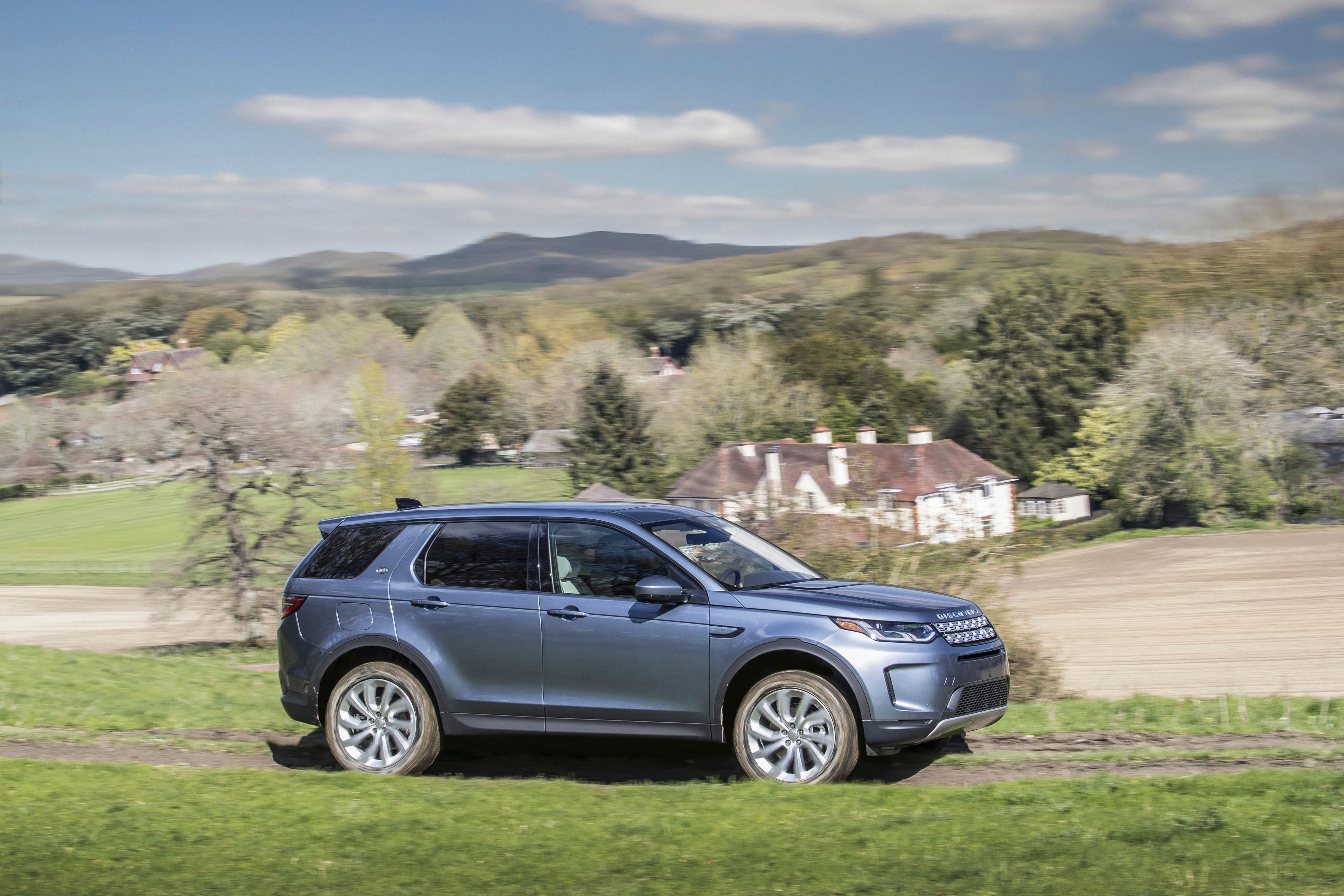 Land Rover finally updates the old Discovery Sport, add new tech and ...