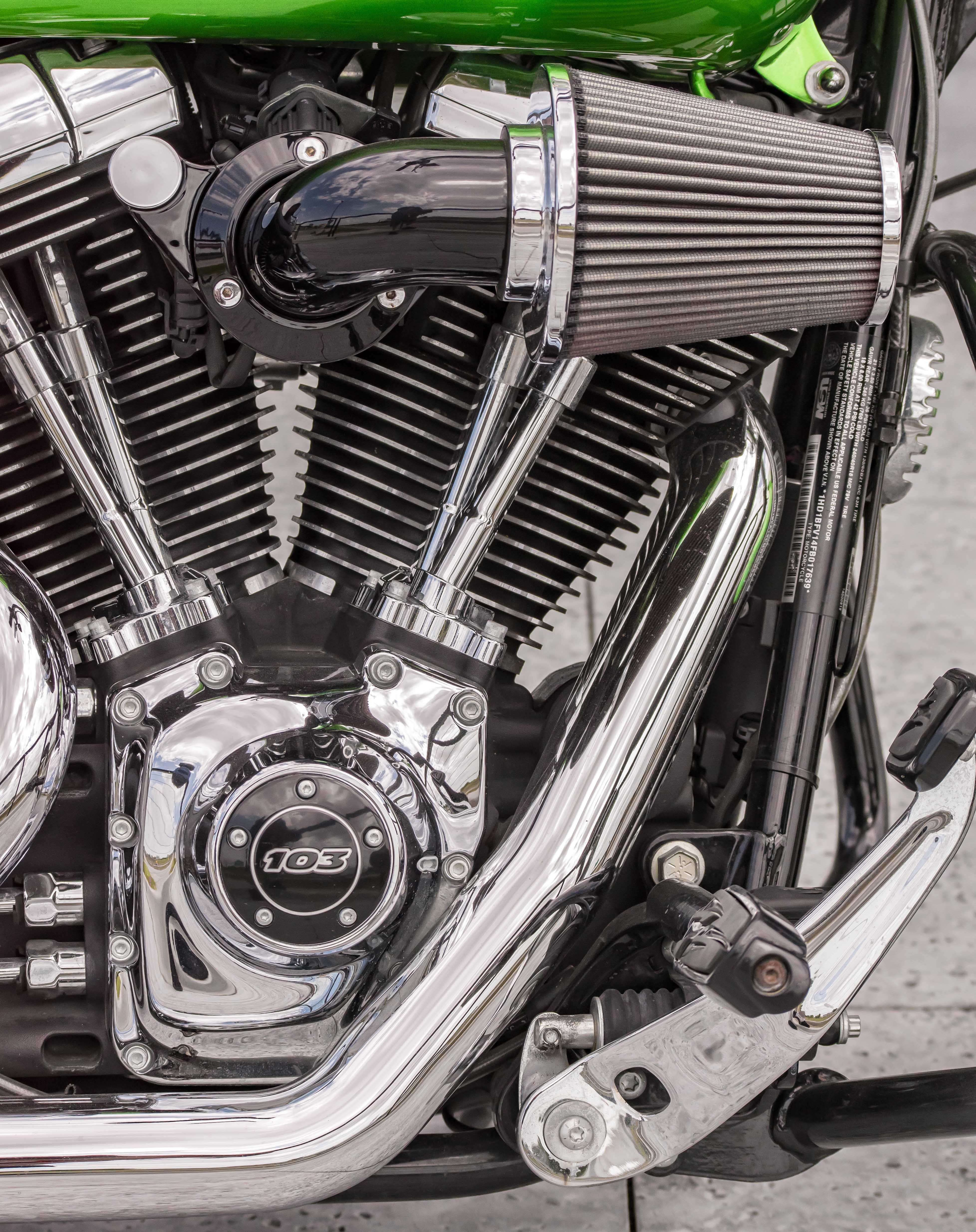 2015 - 2017 Harley-Davidson Softail Breakout