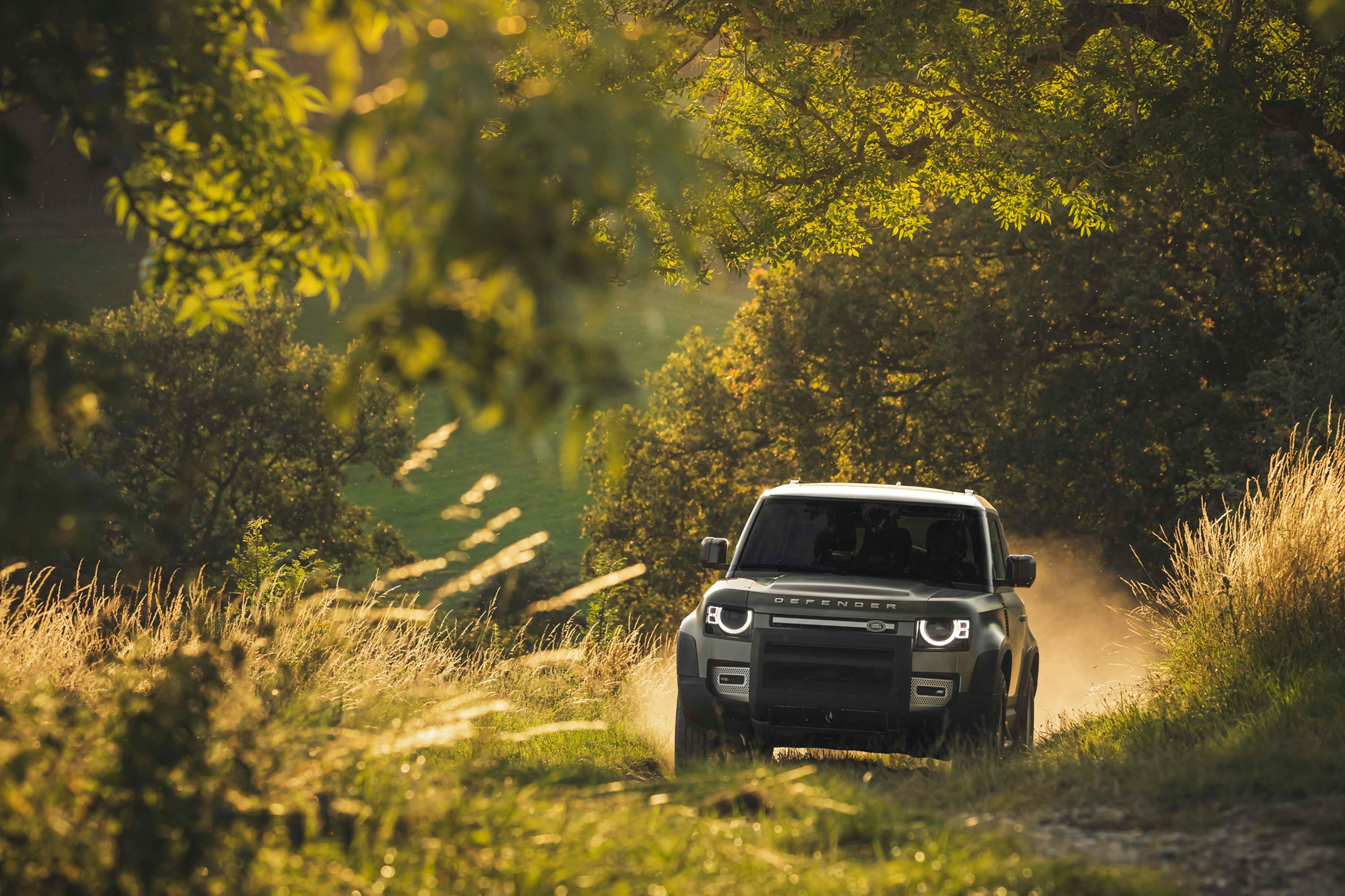 2020 Land Rover Defender Quirks And Features