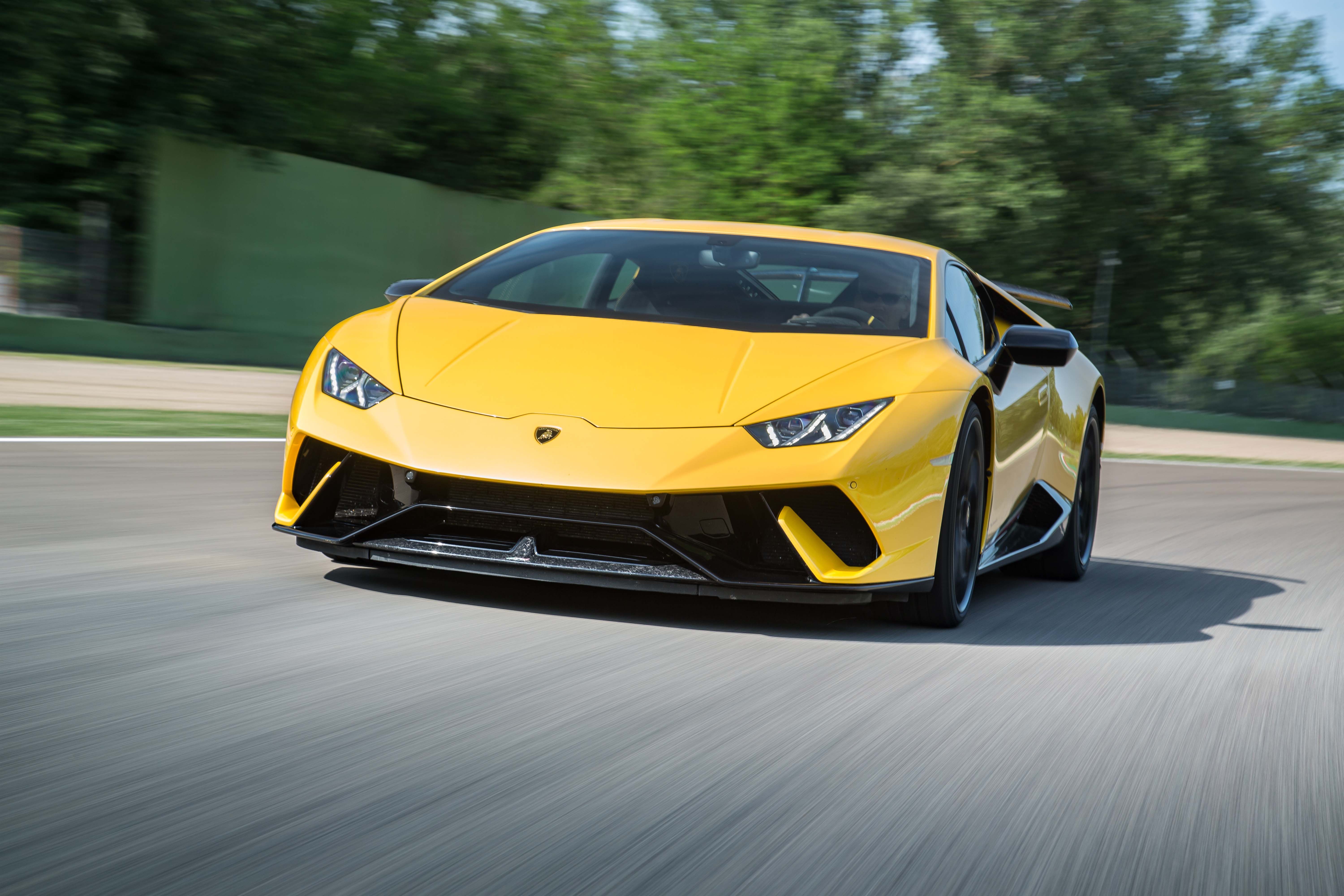 How Fast Can a Lamborghini Go?