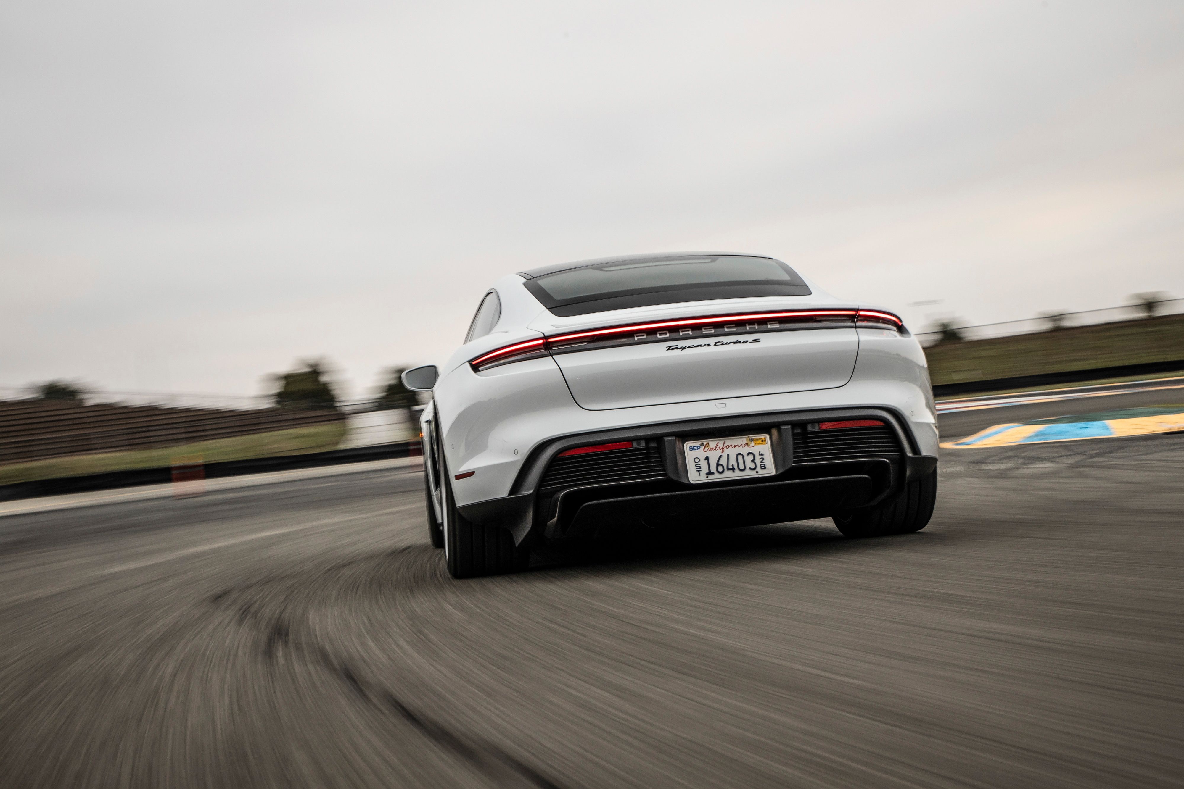 10 Fastest Cars To 60 MPH Ranked Fastest to Slowest