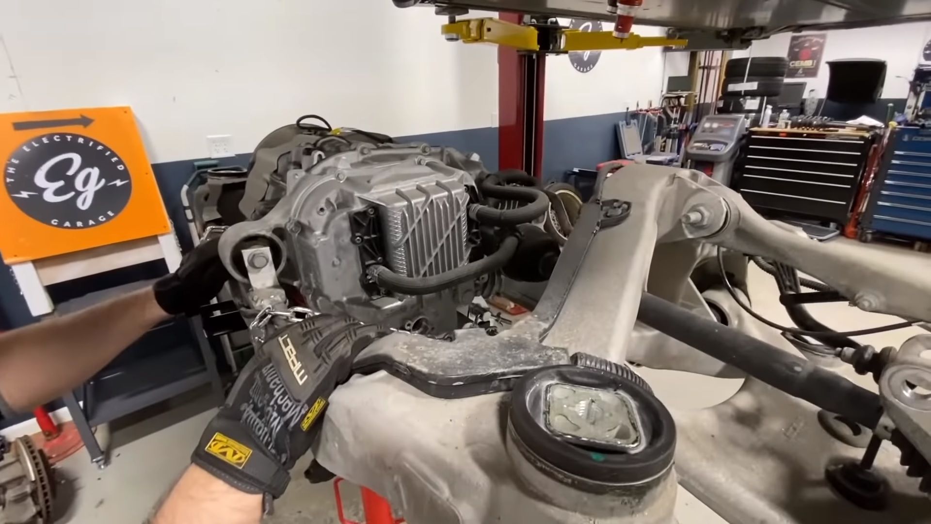 Here's How to Put A Bigger Motor Into A Tesla Model S 75D