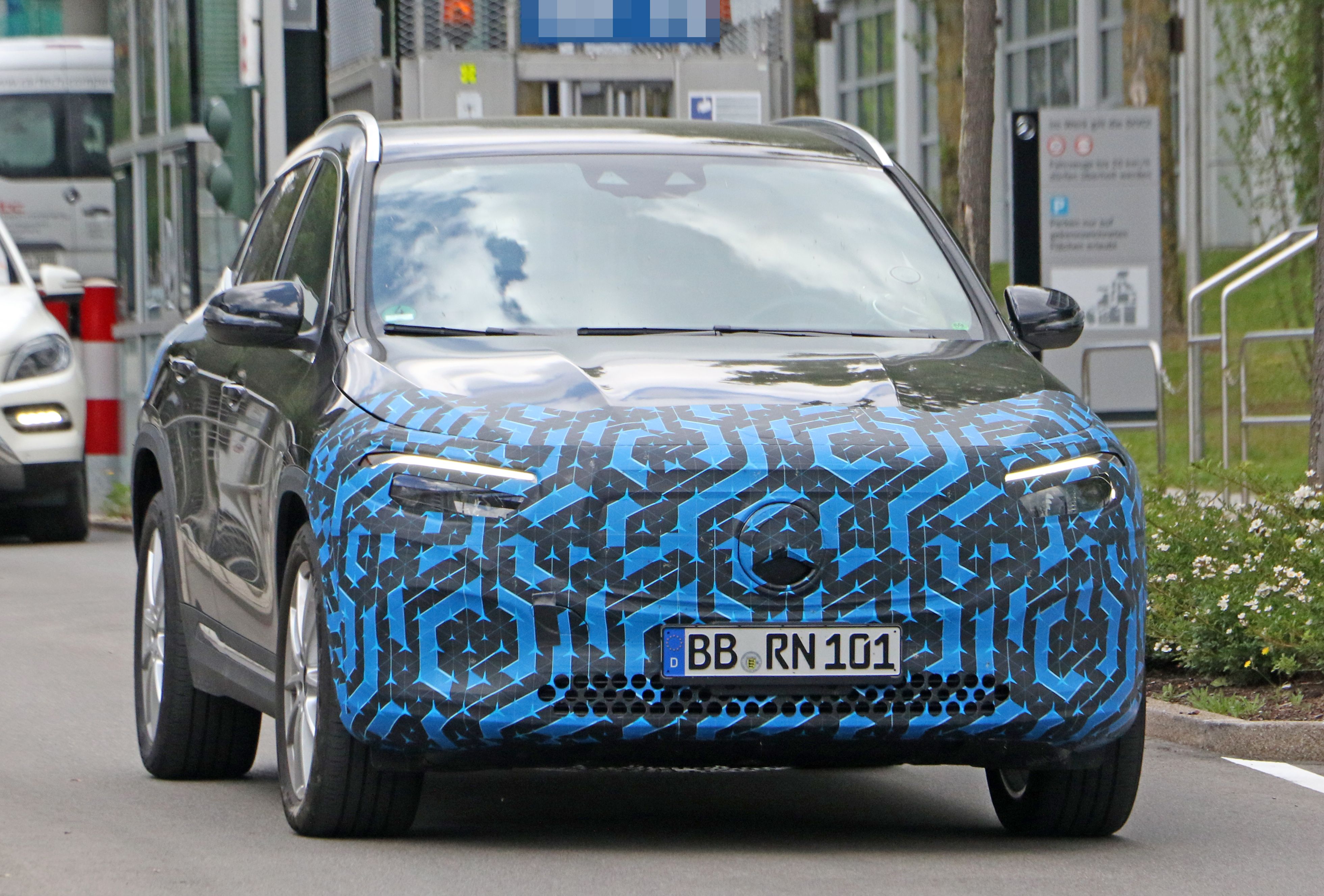 2021 Mercedes-Benz EQA - Quick Review