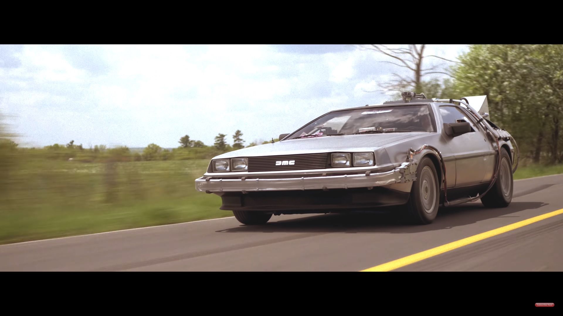 This Review of the DeLorean Time Machine Will Take You Back to the Future