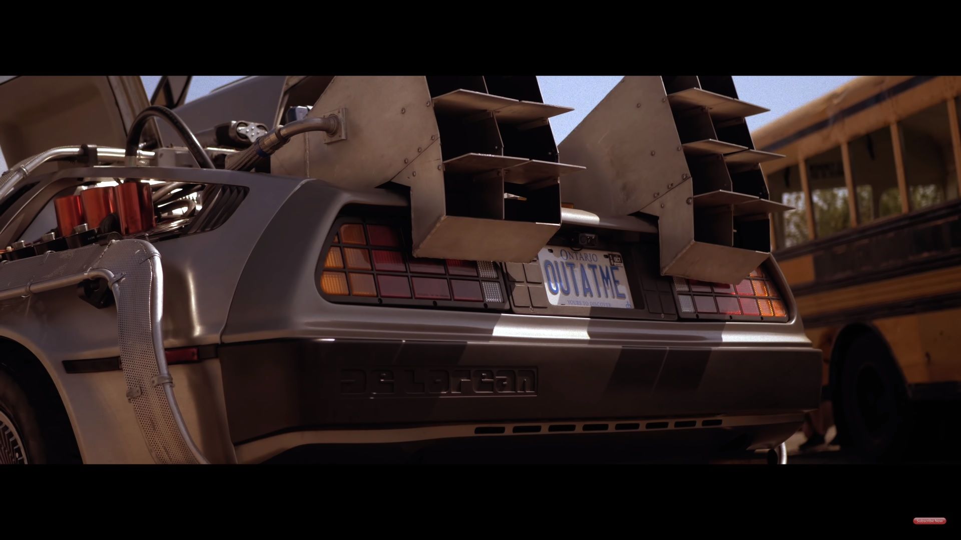 This Review of the DeLorean Time Machine Will Take You Back to the Future