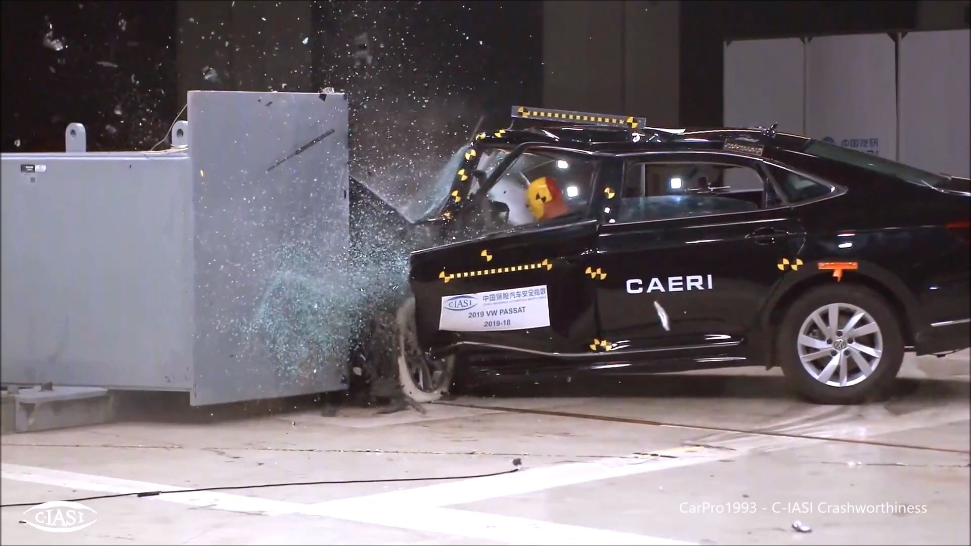 Watch a 2019 Volkswagen Passat Fail Miserably During Chinese Crash Testing
