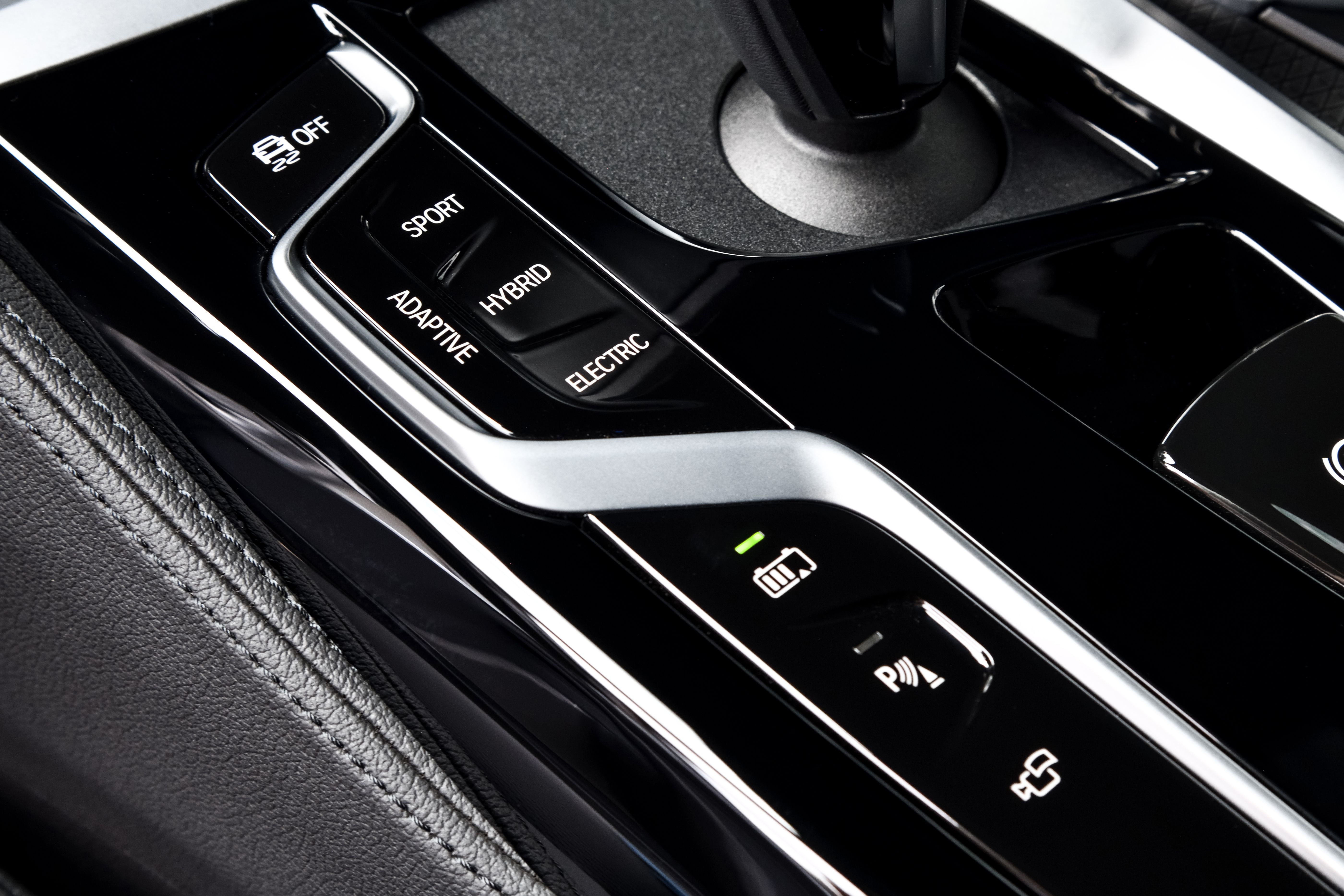 BMW 545e xDrive PHEV