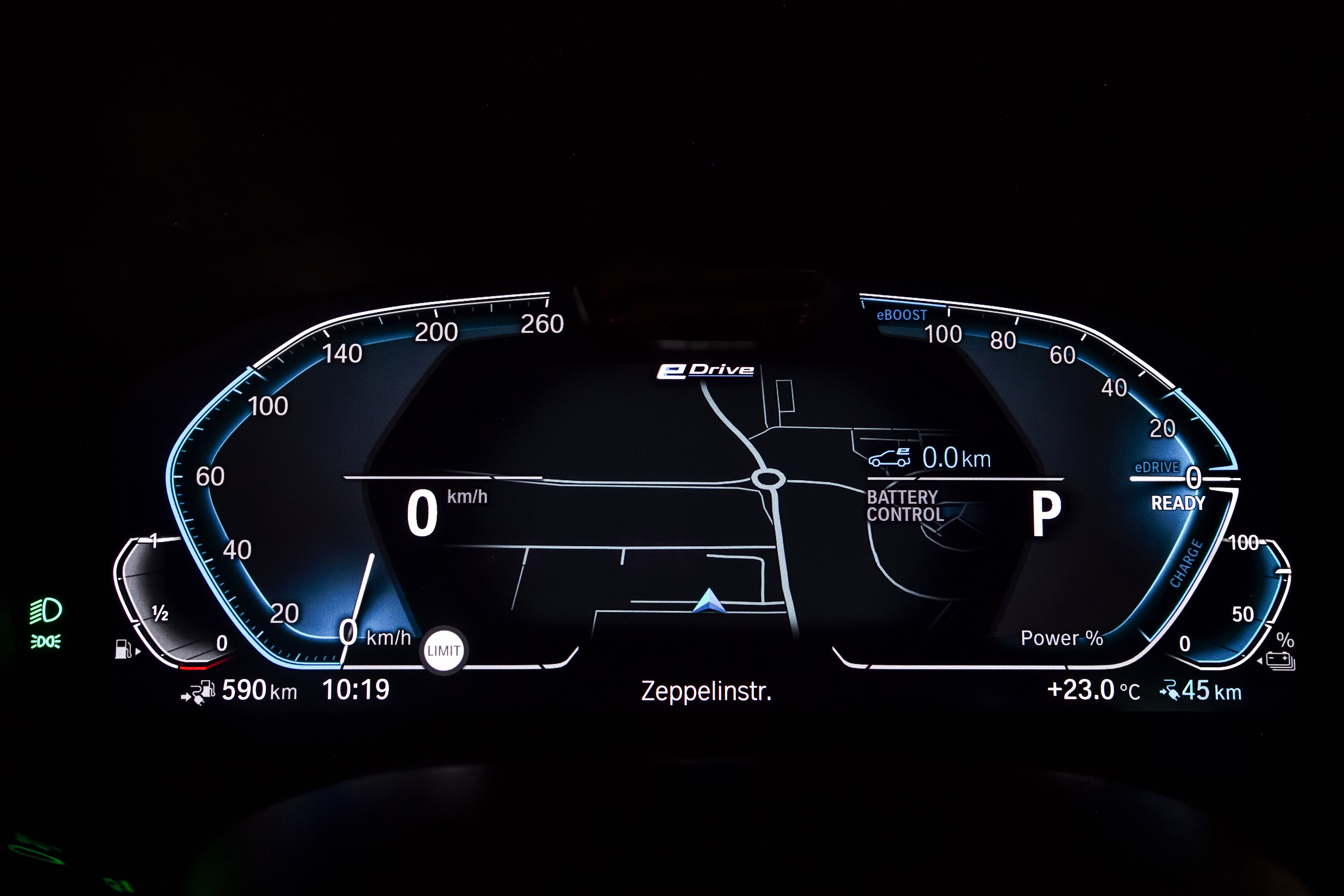 BMW 545e xDrive PHEV