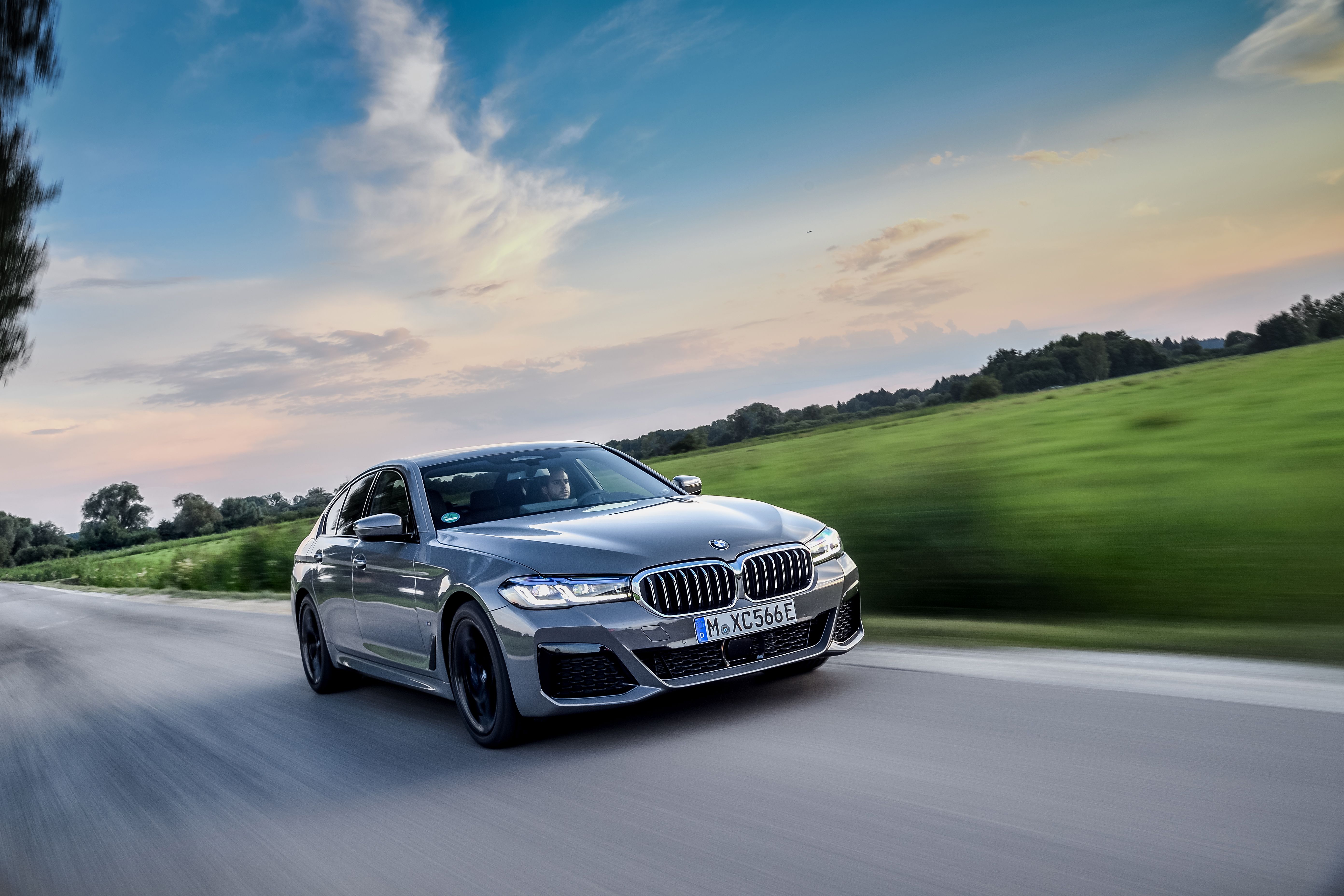 BMW 545e xDrive PHEV