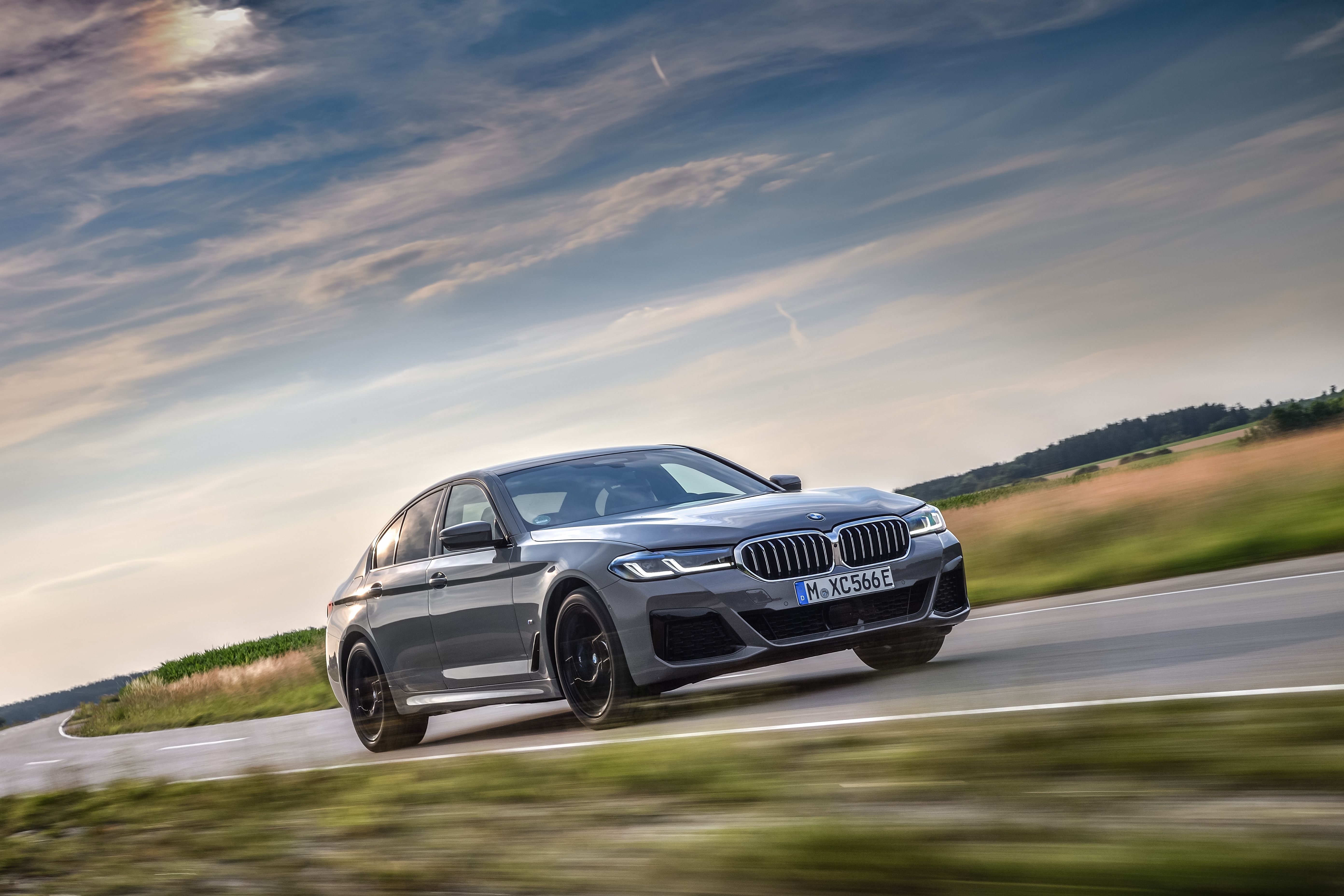 BMW 545e xDrive PHEV