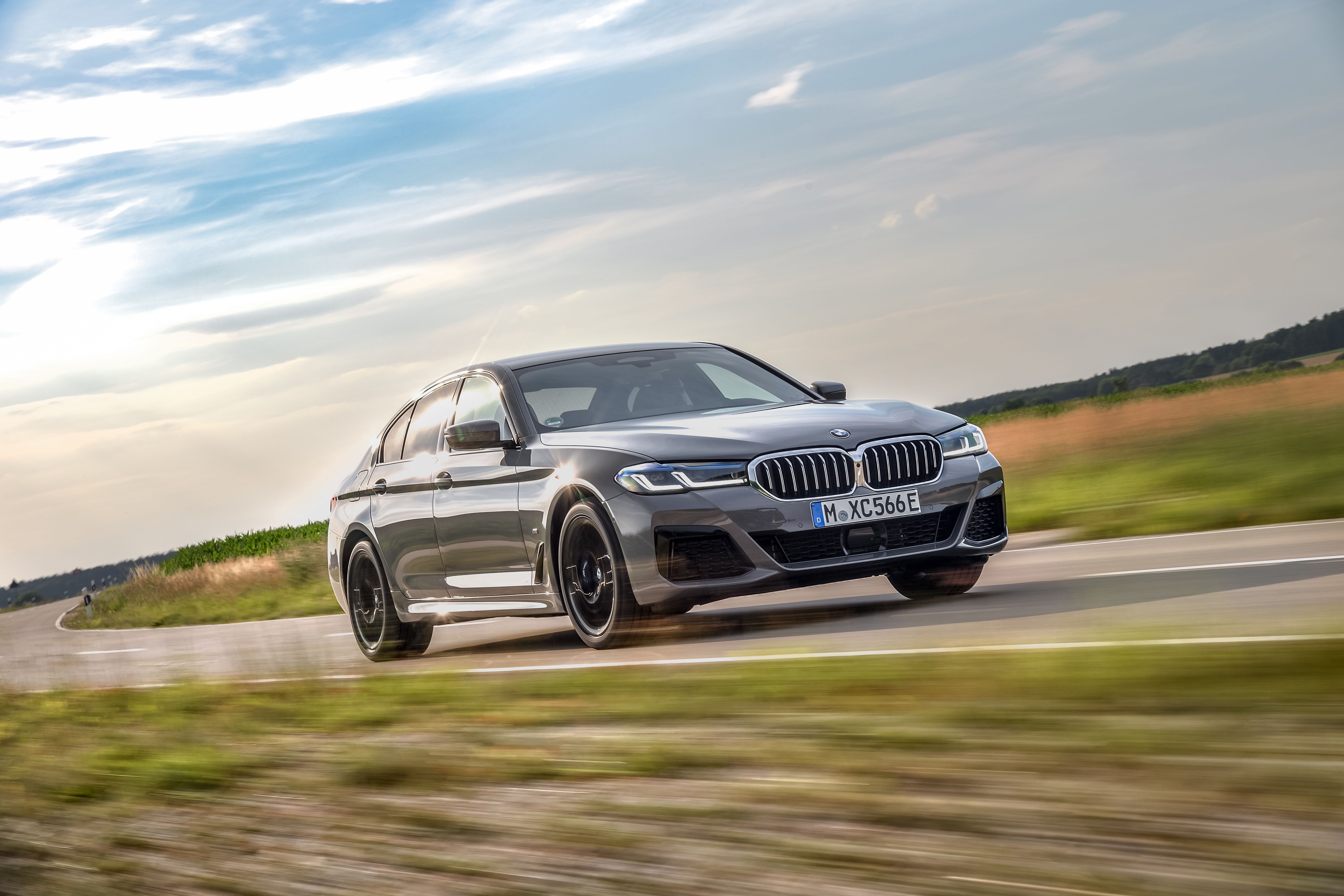 BMW 545e xDrive PHEV