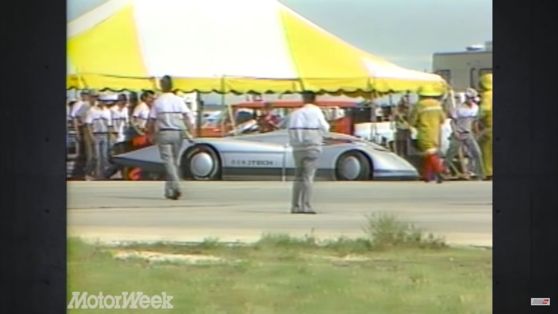 VIDEO: Oldsmobile's Rolling Lab From The '80s Was A 300 MPH Beast