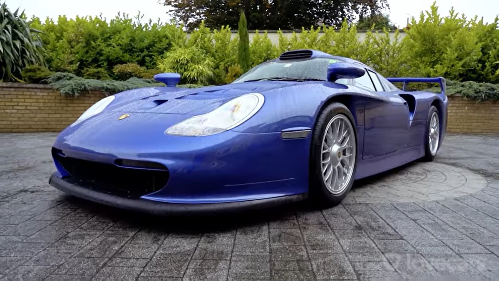 You Have To Check Out This Video Review of the Porsche 993 GT1