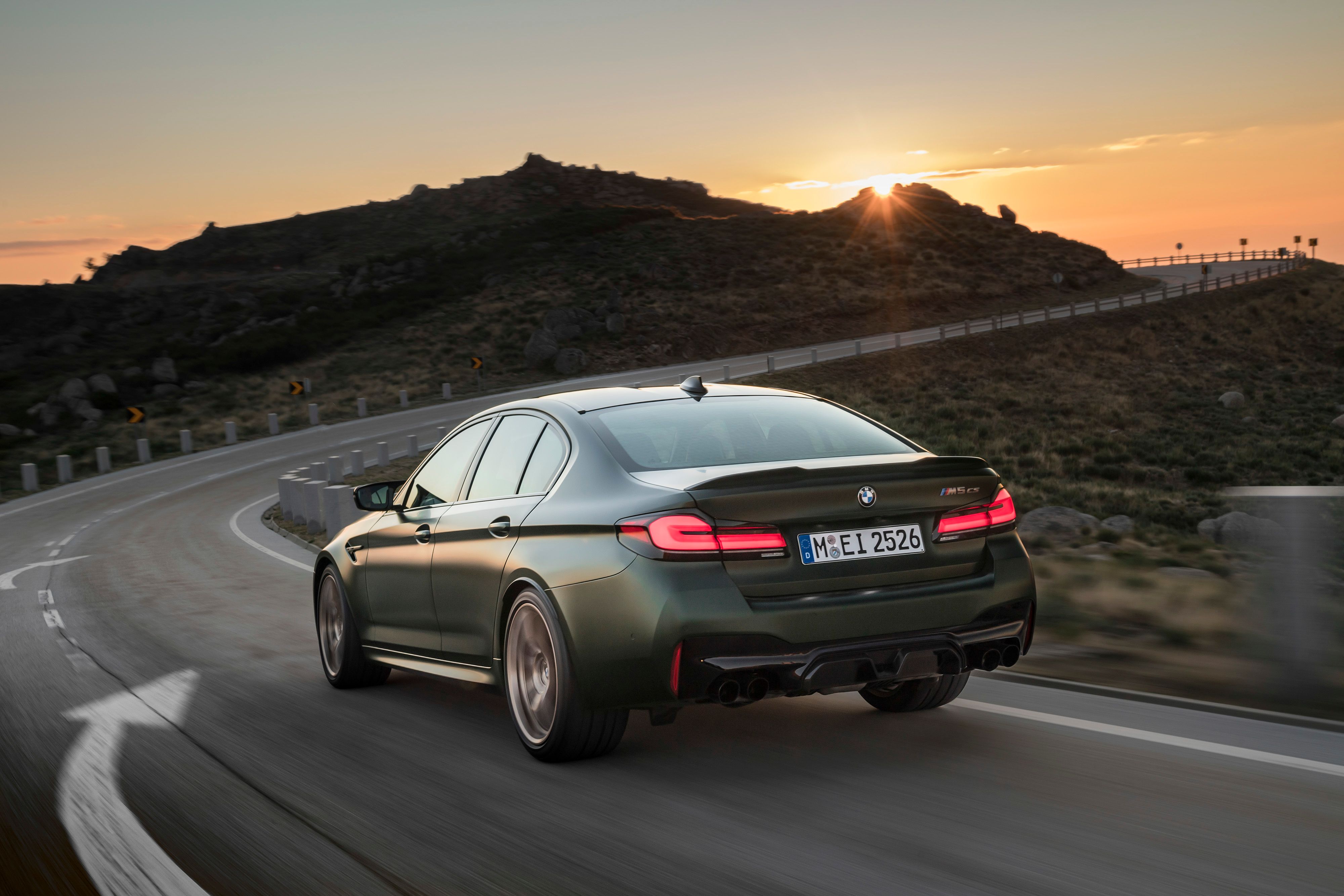 The BMW M5 CS Is Enriched With Carbon Fiber And It's As Fast As a Supercar