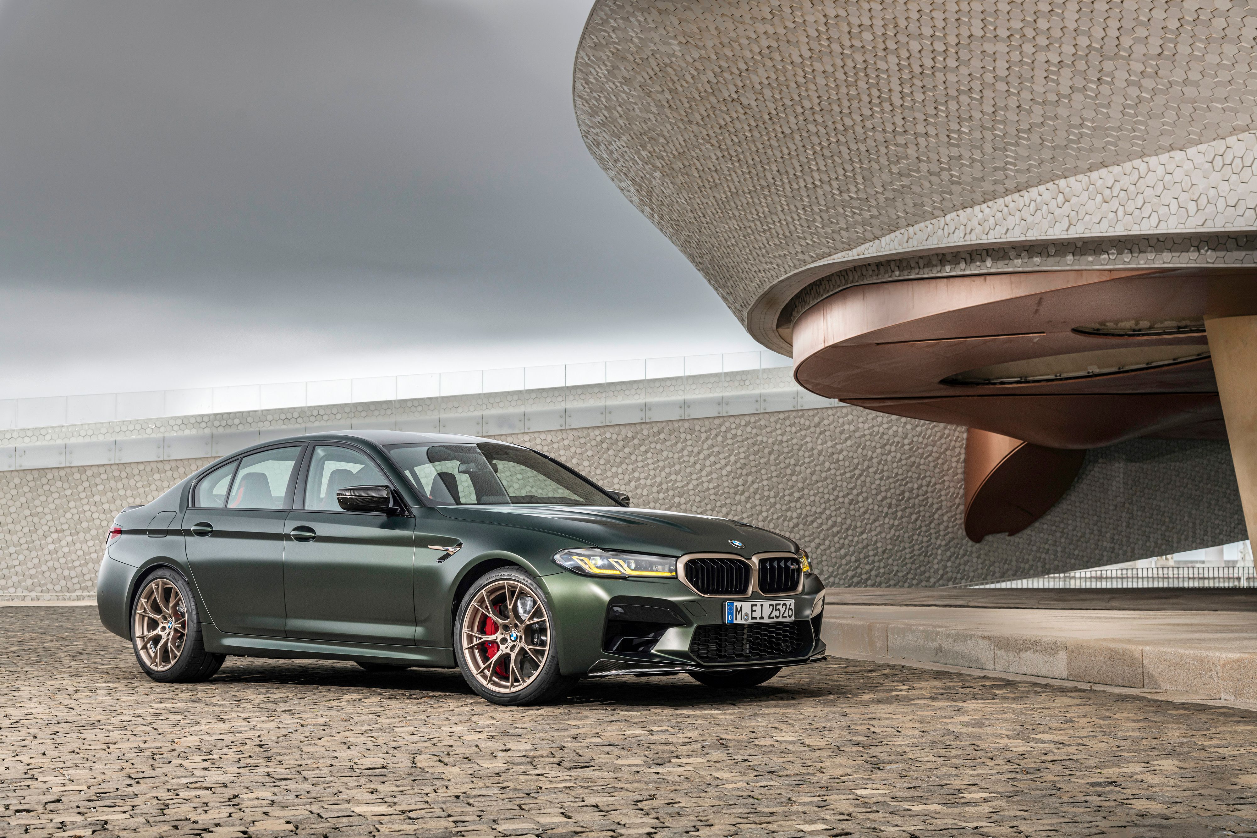 The BMW M5 CS Is Enriched With Carbon Fiber And It's As Fast As a Supercar