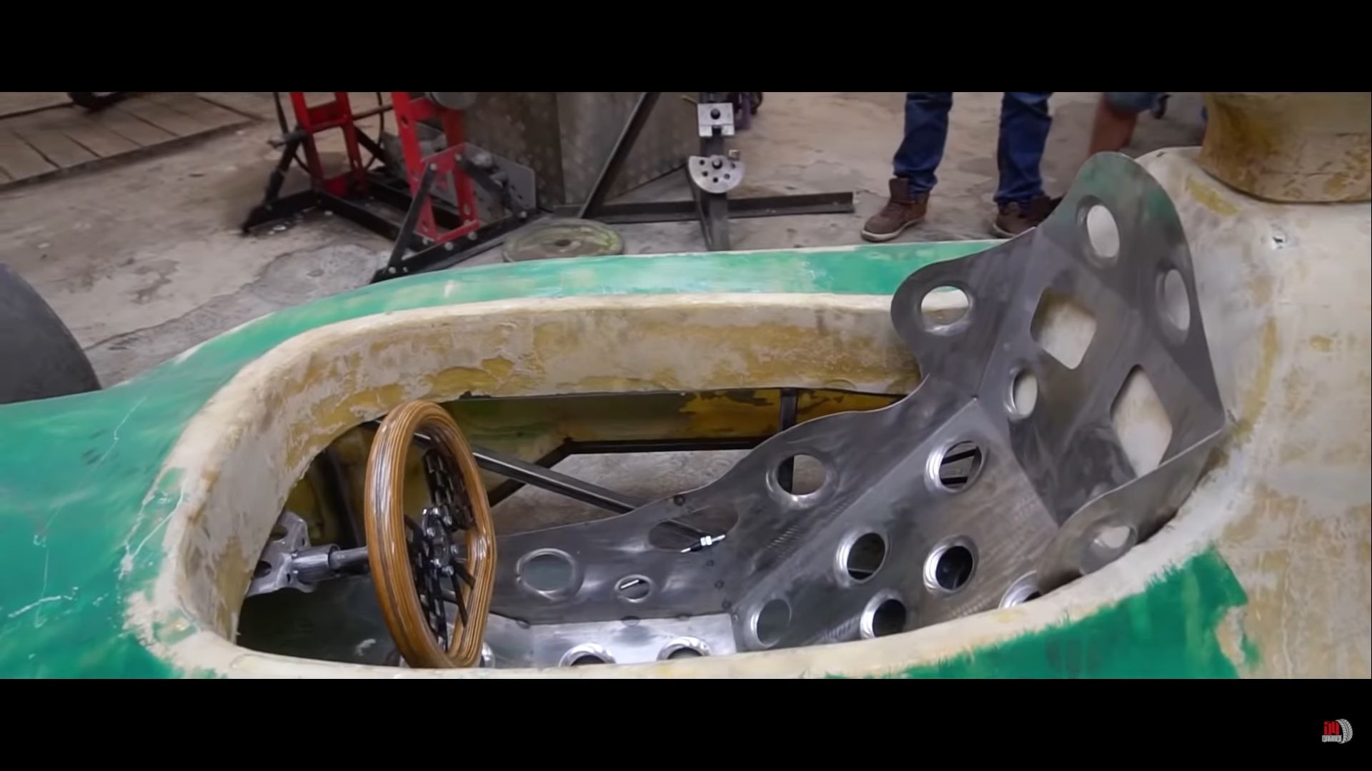 This Beat-Up Lada Has Rear Legs, 'Walks' Around Like It's Nothing