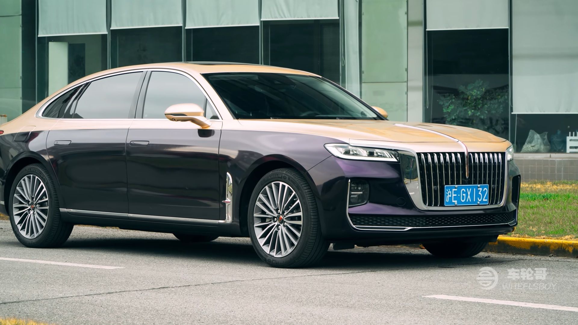 Can this Chinese Hongqi H9 Really Compete With the Mercedes S-Class?