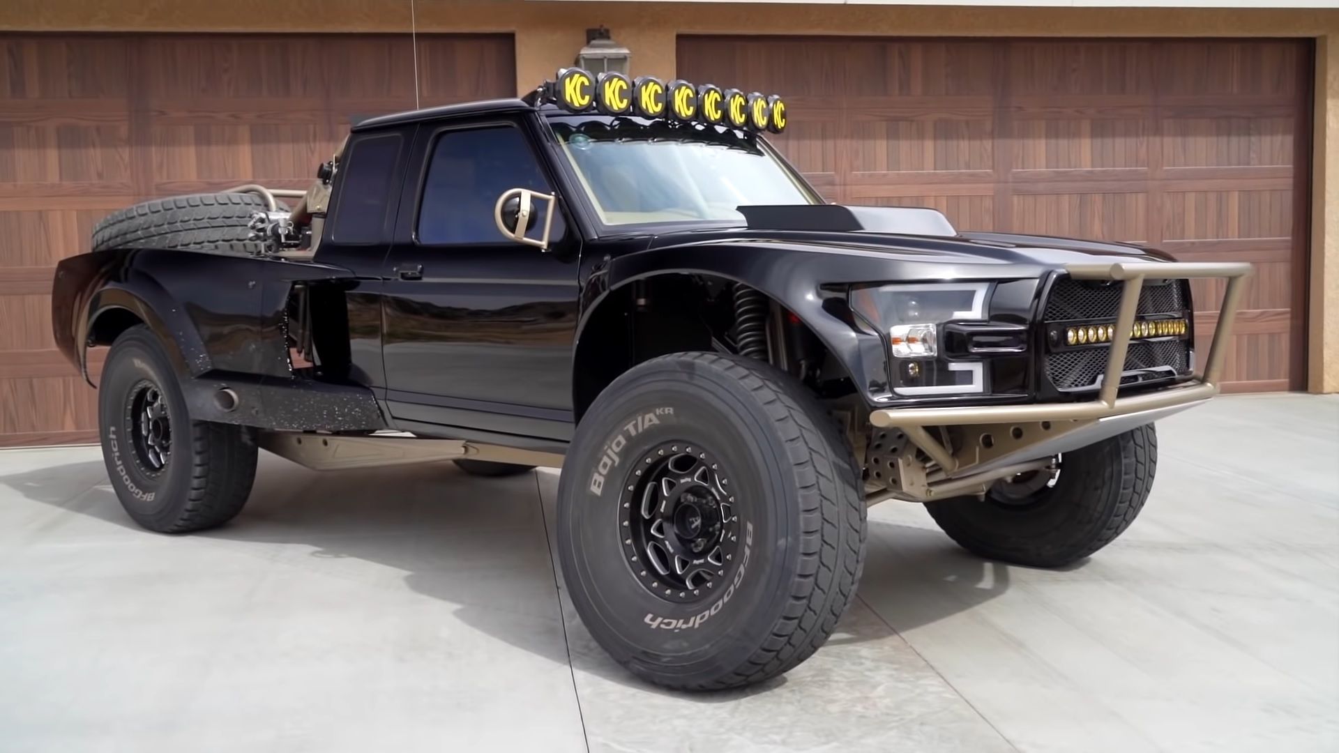 This $350,000 Ford Ranger with a Chevy Big Block is Not For The Faint ...