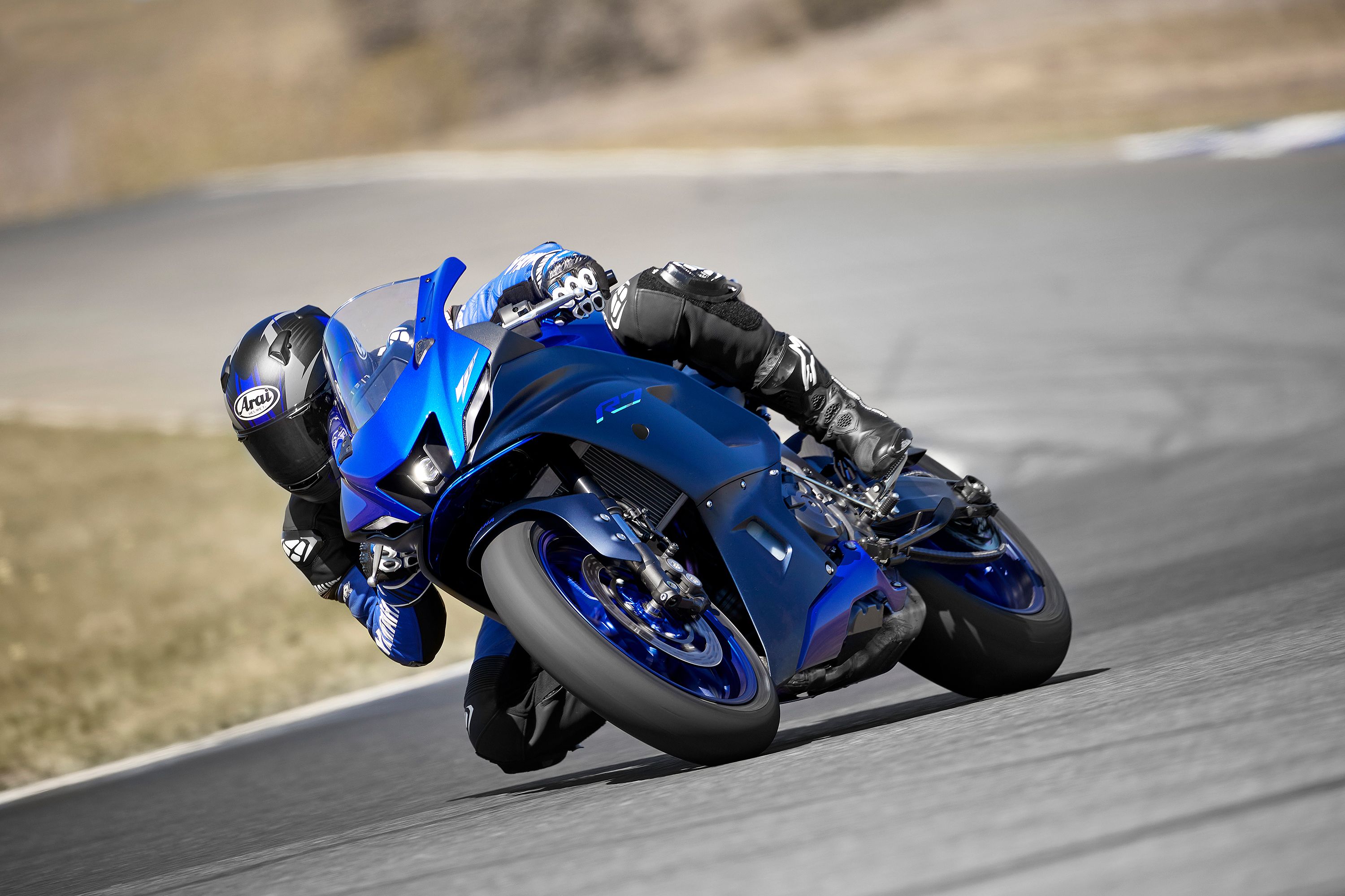 2022 Yamaha YZF-R7 - Performance, Price, and Photos