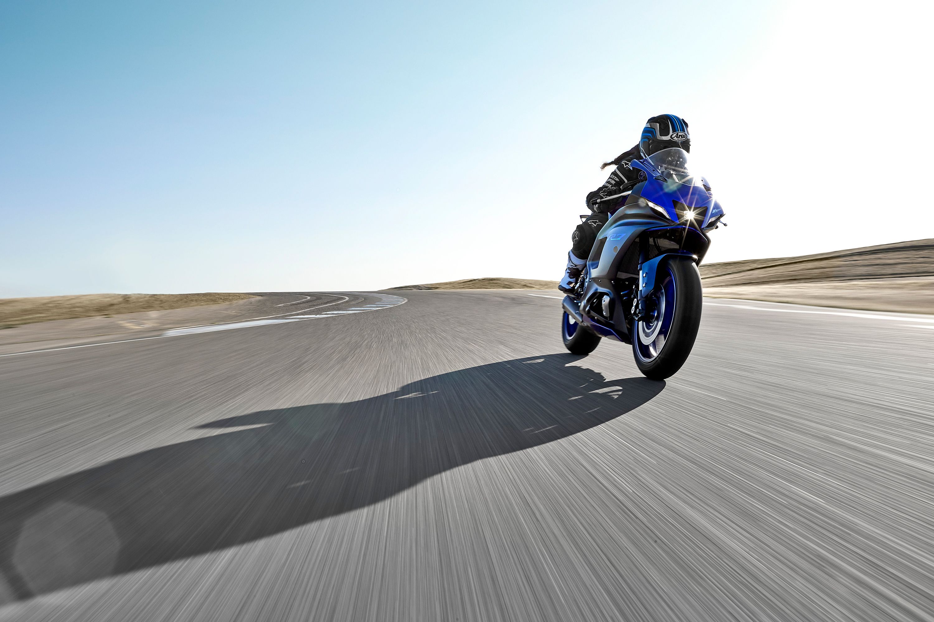 2022 Yamaha YZF-R7 - Performance, Price, and Photos