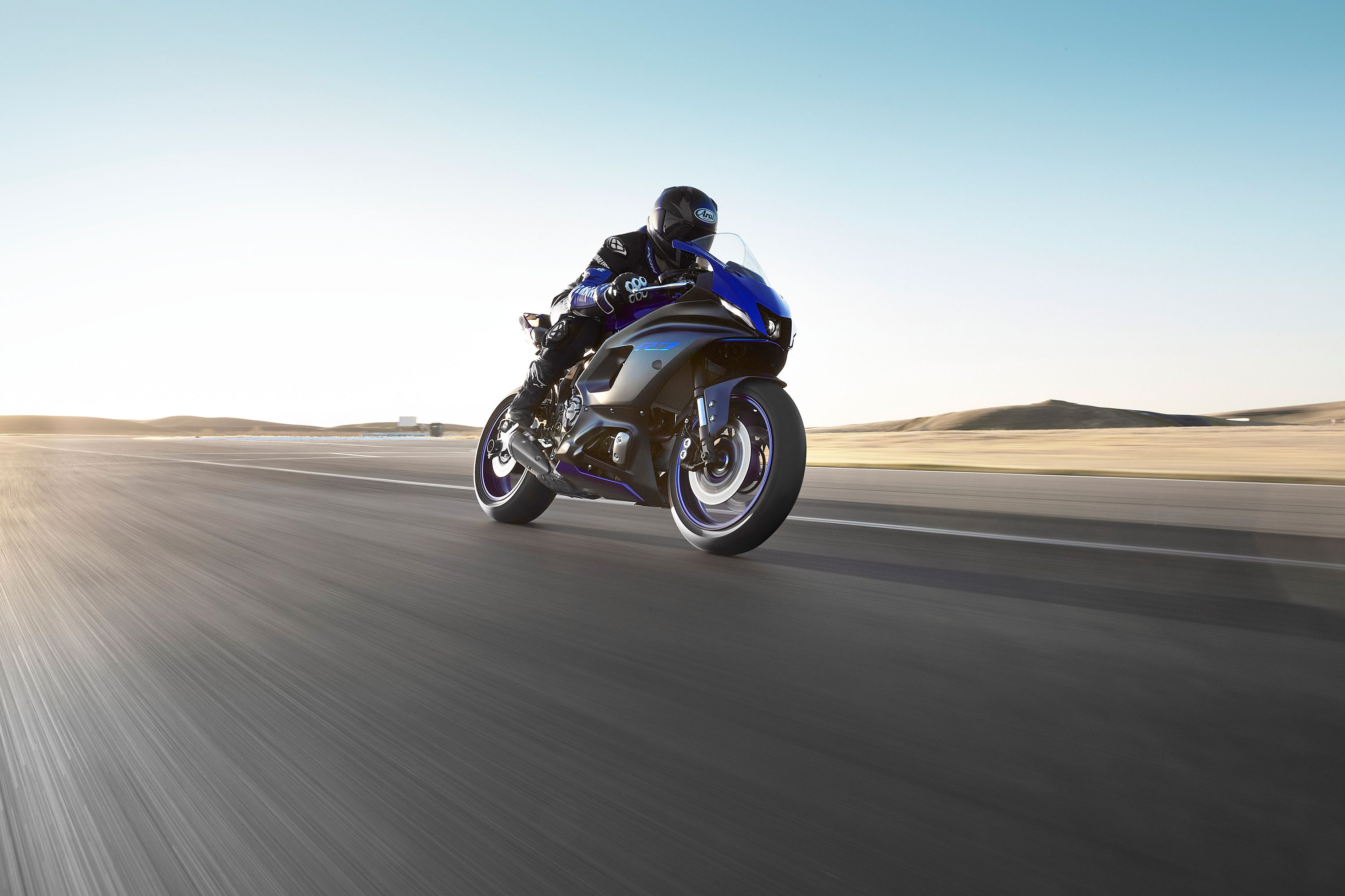 2022 Yamaha YZF-R7 - Performance, Price, and Photos