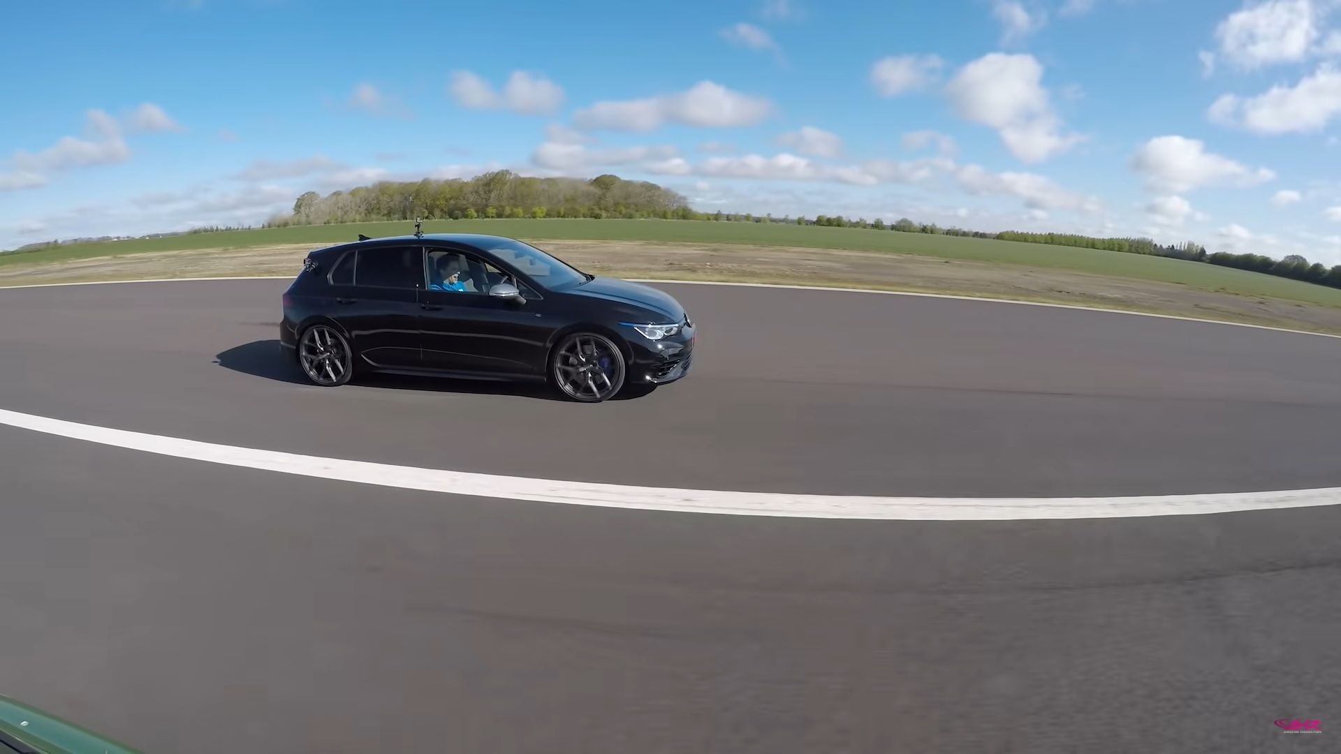 Can The New VW Golf R Beat The Audi RS6 Avant On A Drag Strip
