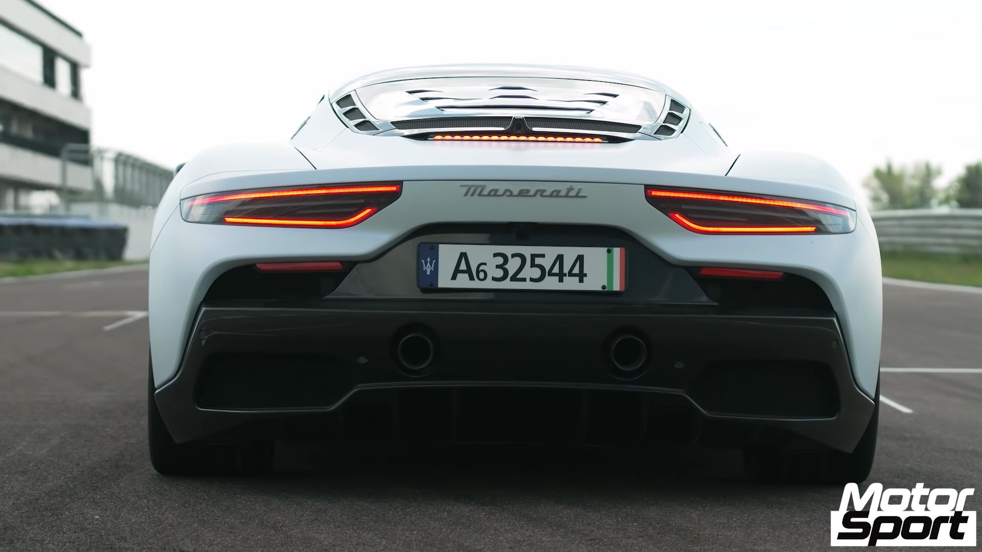 Maserati MC20 - Making The Sprint to 200 KM/H