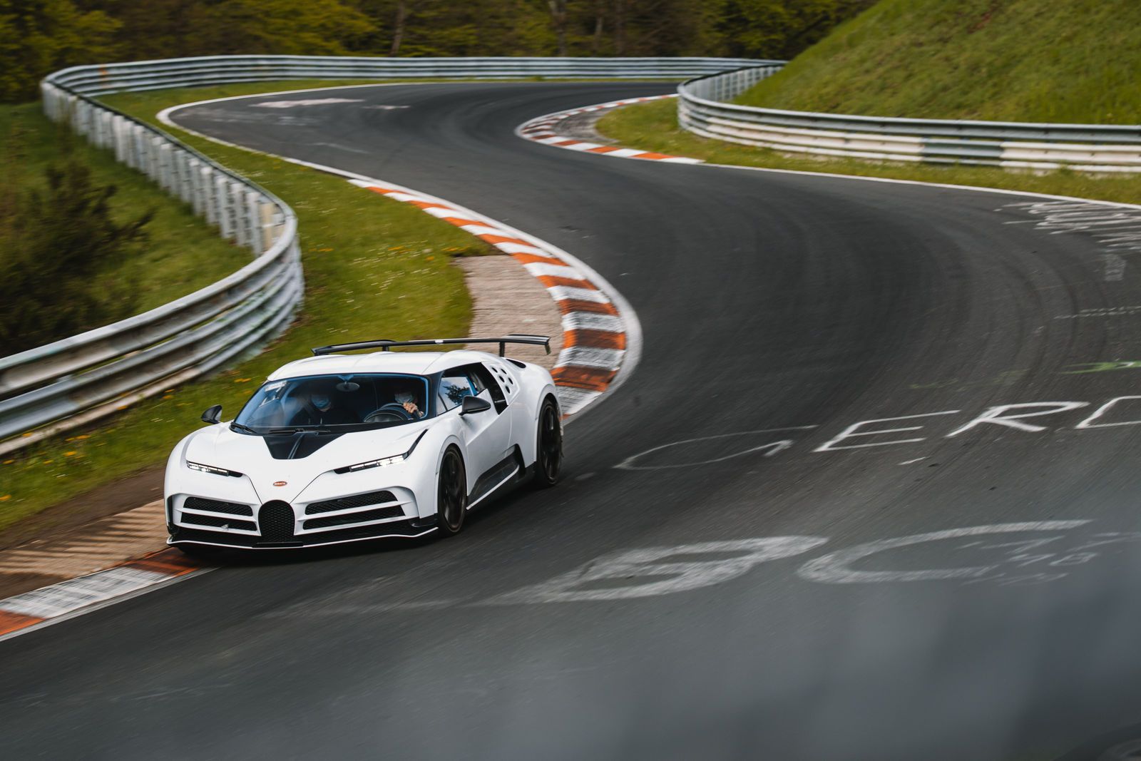 Bugatti’s Trip To The Nürburgring Made For an Awesome Photoshoot!