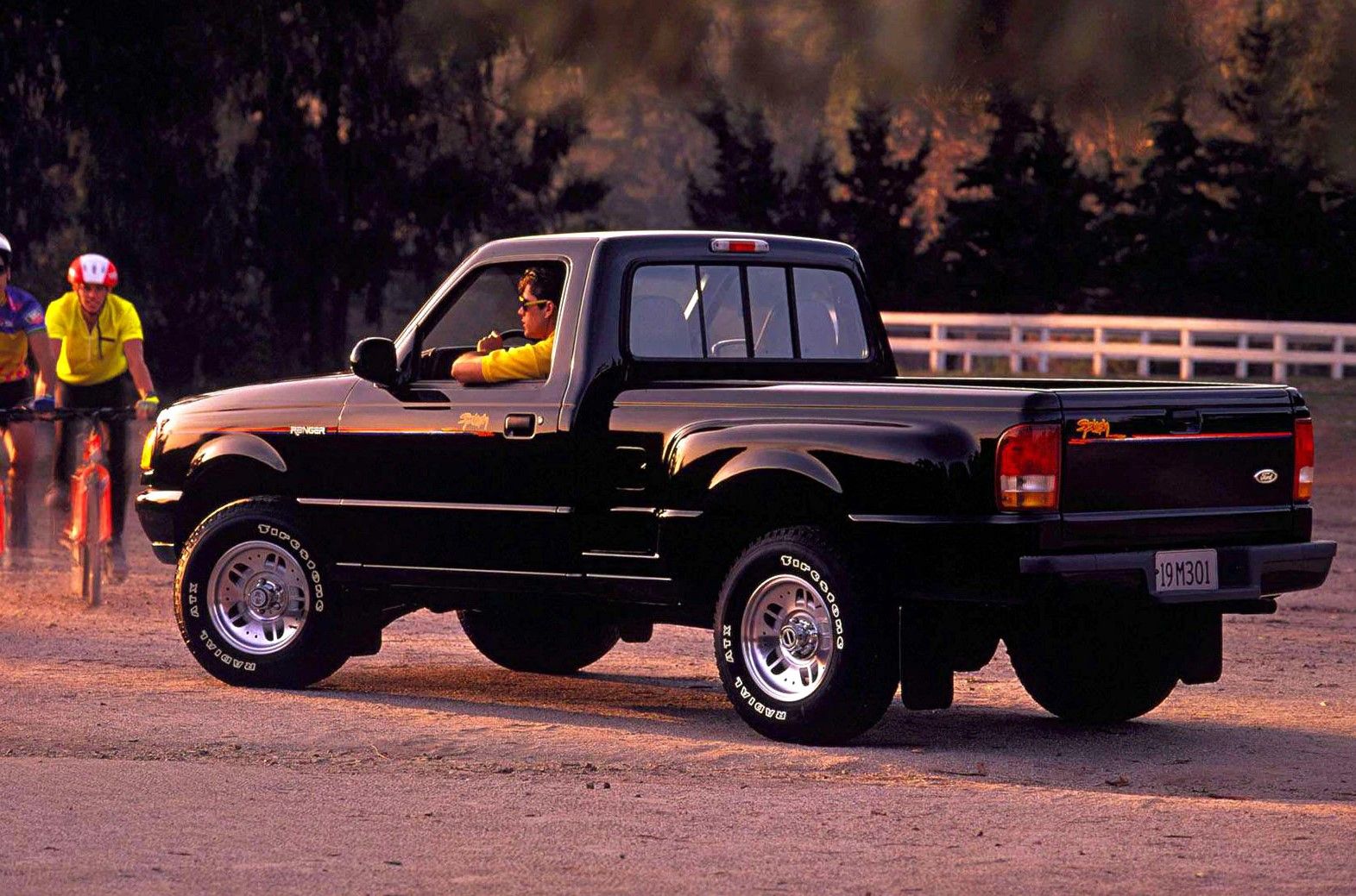 Ford Could Revive the "Splash" Name for an Electric Ranger or Maverick