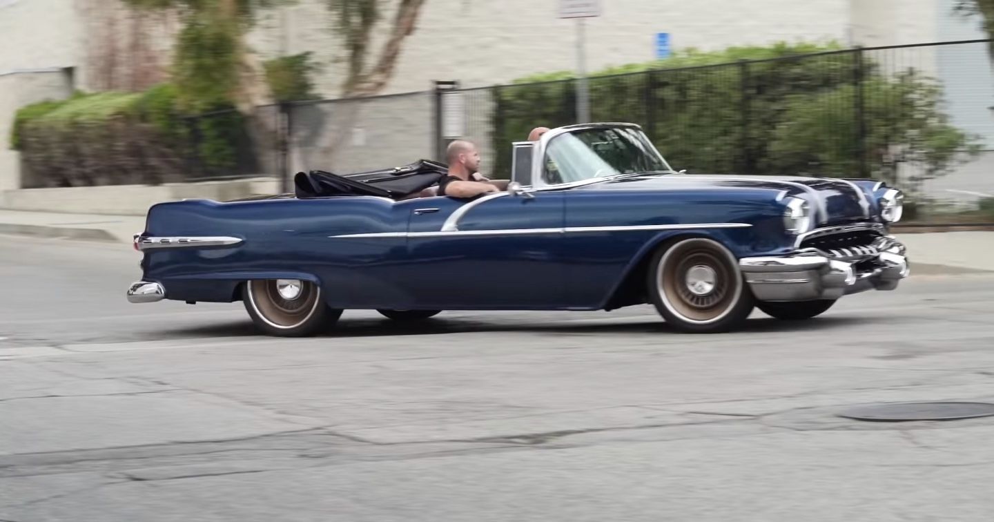 This Custom 1956 Pontiac Starchief Makes 900 Horses and Costs $1 Million!