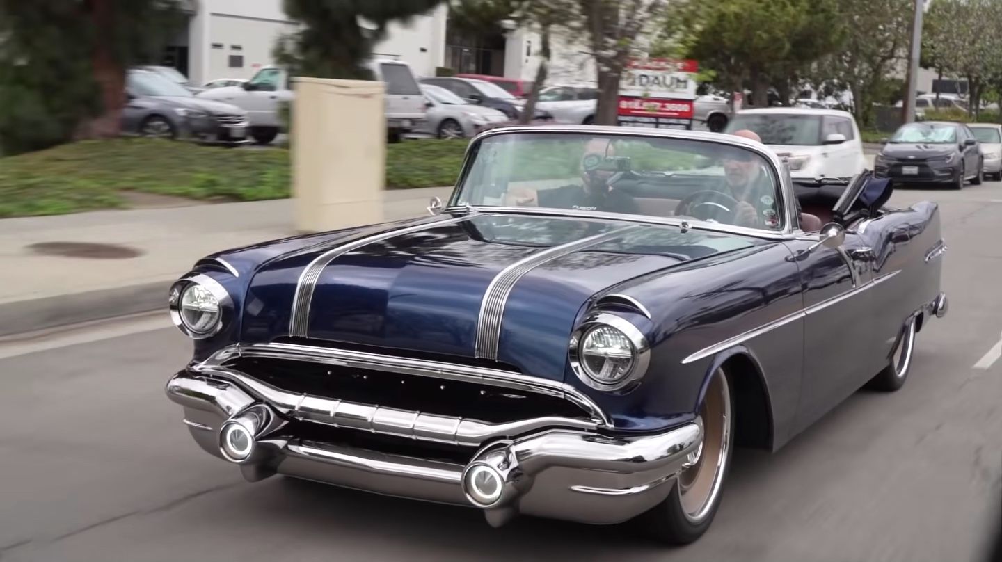 This Custom 1956 Pontiac Starchief Makes 900 Horses and Costs $1 Million!
