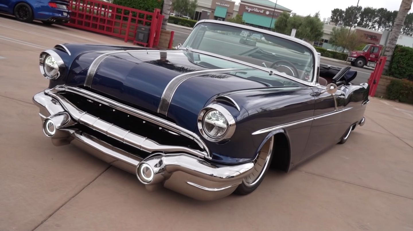 This Custom 1956 Pontiac Starchief Makes 900 Horses and Costs $1 Million!