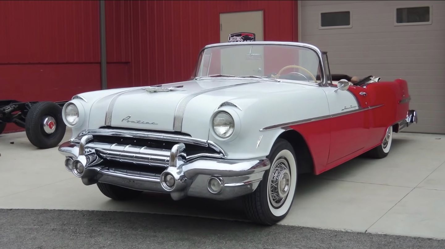 This Custom 1956 Pontiac Starchief Makes 900 Horses and Costs $1 Million!