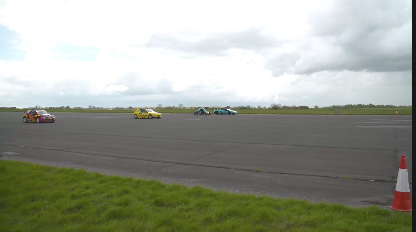 Watch How Some Rallycross Racercars Bully A Lamborghini Aventador SV on ...