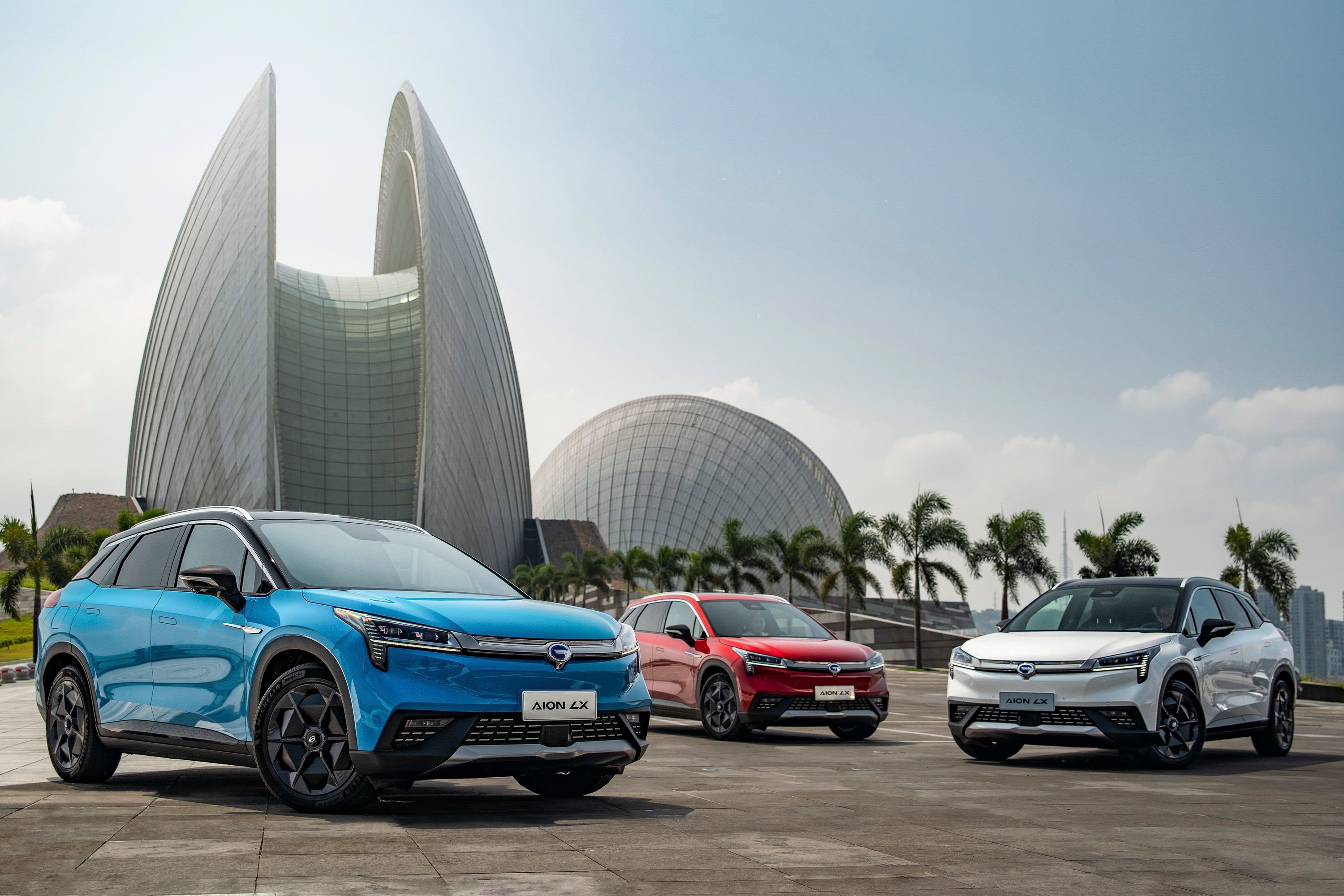 A New Chinese EV Crossover Will Have Over 620 Miles of Range