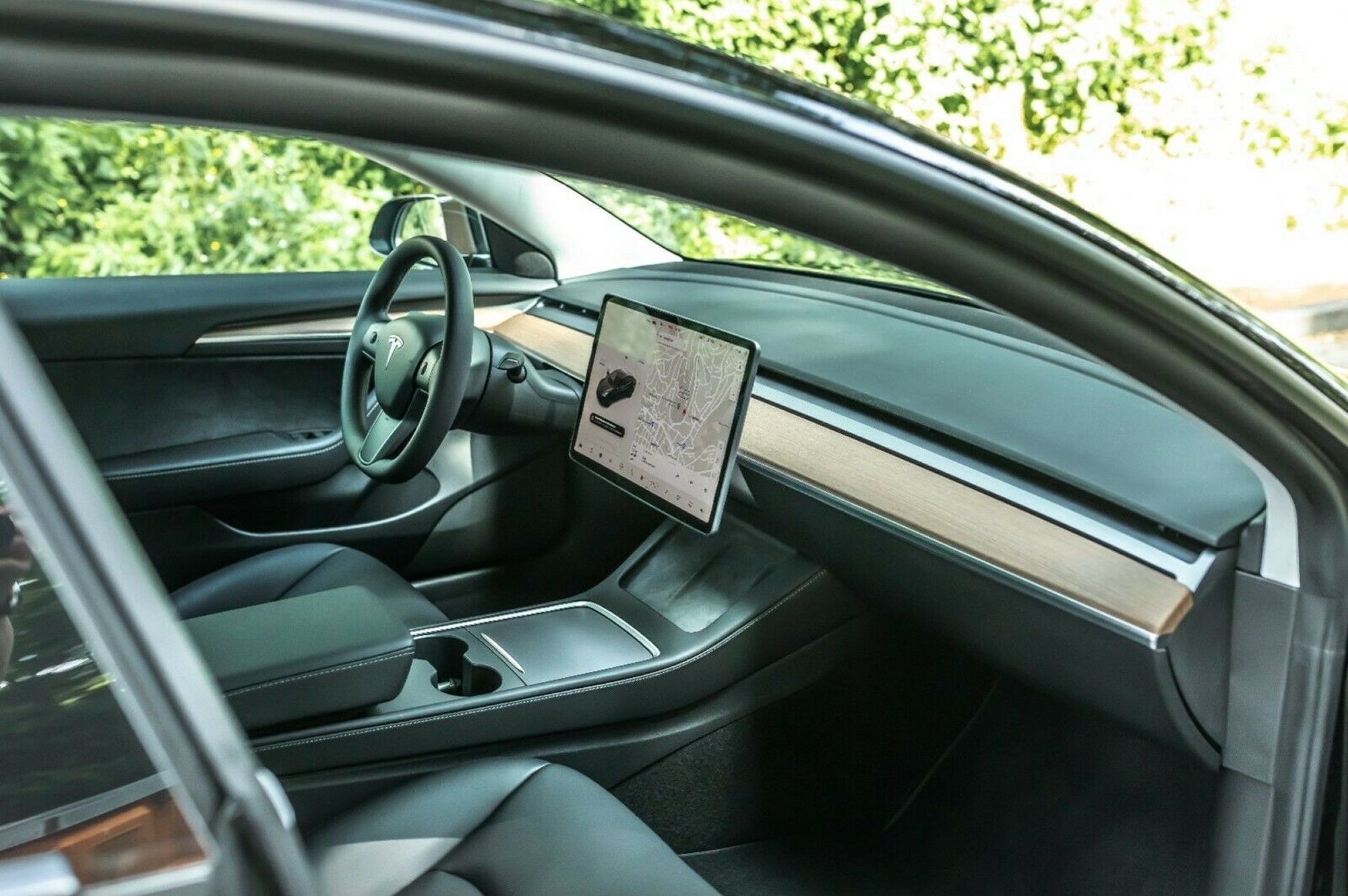 Manhart Put A Grille On The Tesla Model 3 And It Looks Good