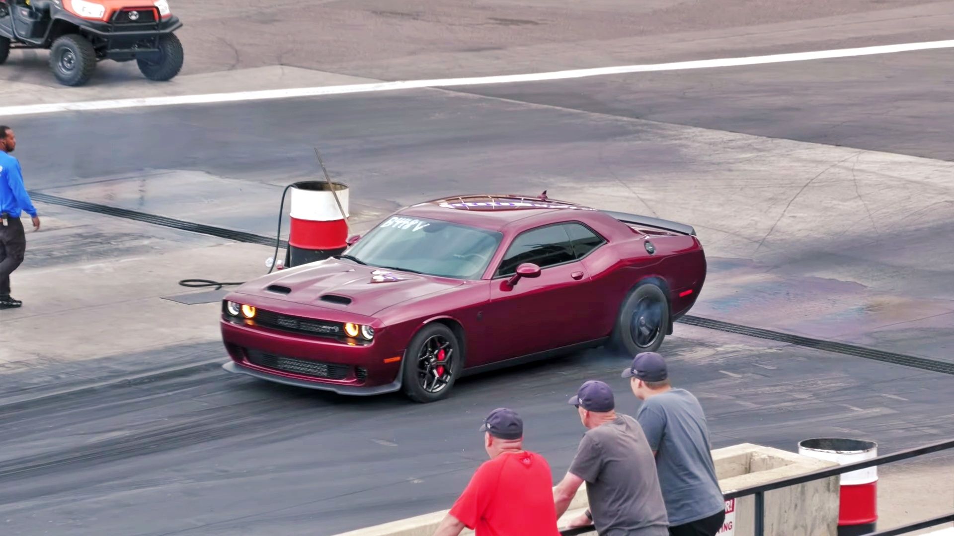The Ultimate Challenger Showdown: Hellcat Redeye vs Hellcat