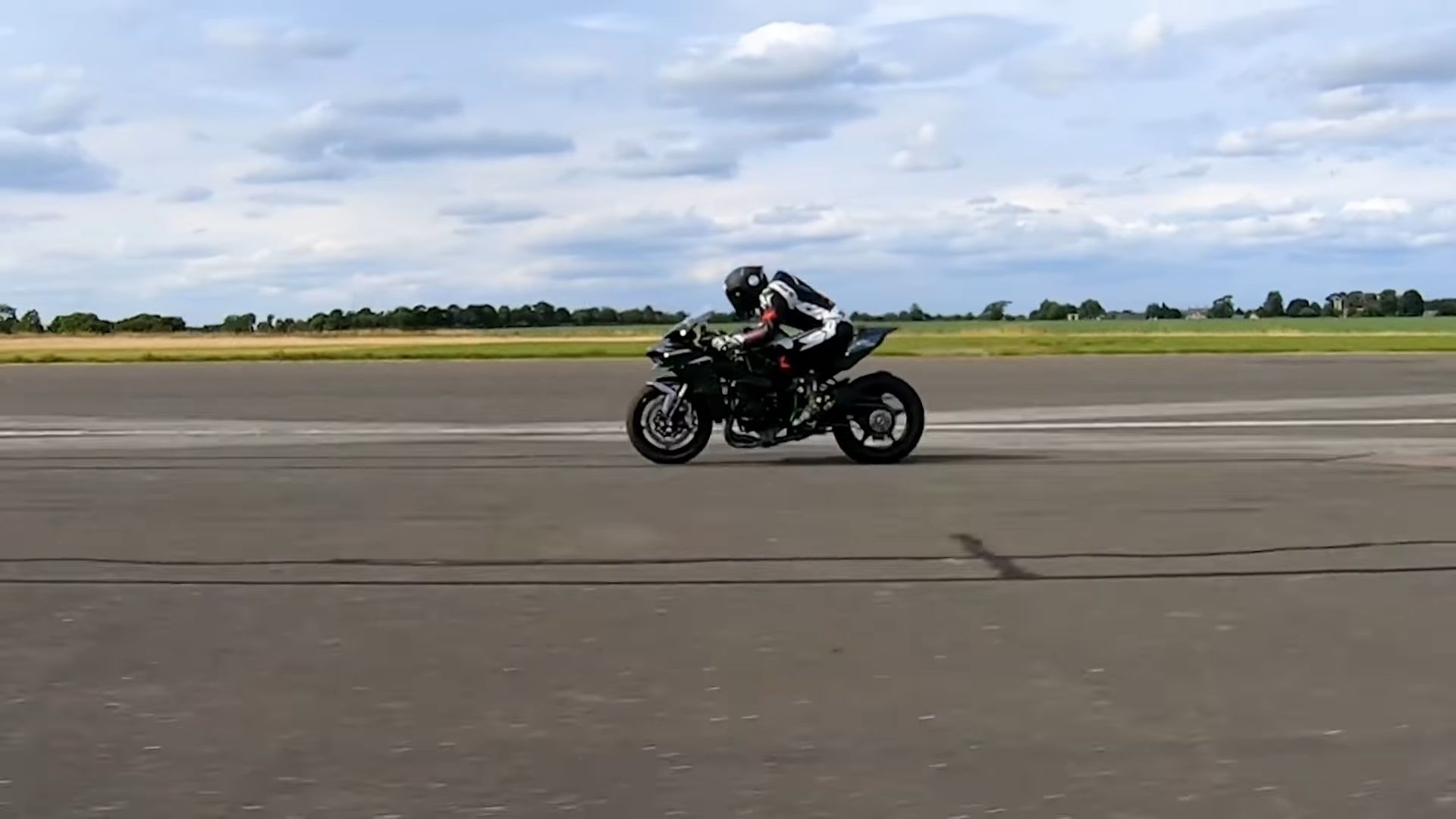 Drag Race: Watch An 1,100-Horsepower, Twin-Turbo Lamborghini Huracan ...