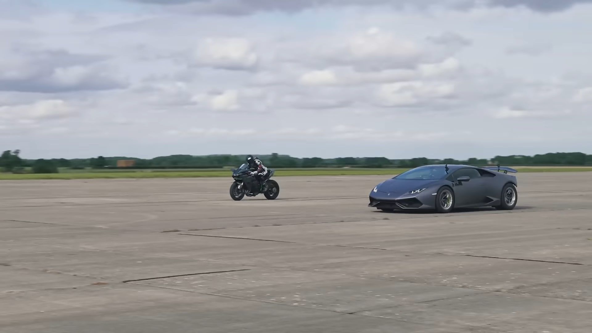 Drag Race: Watch An 1,100-Horsepower, Twin-Turbo Lamborghini Huracan ...