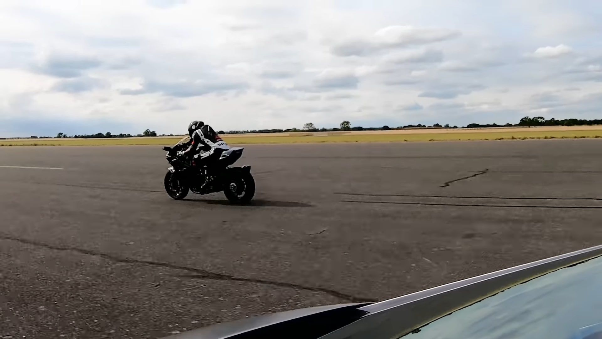 Drag Race: Watch An 1,100-Horsepower, Twin-Turbo Lamborghini Huracan ...