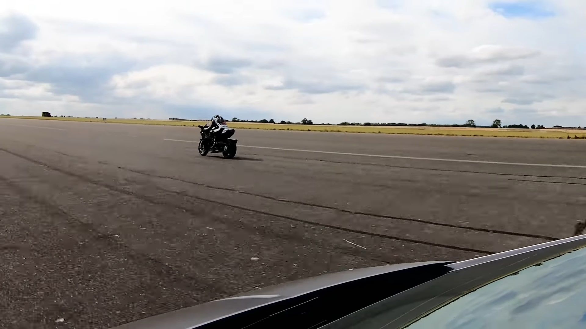 Drag Race: Watch An 1,100-Horsepower, Twin-Turbo Lamborghini Huracan ...