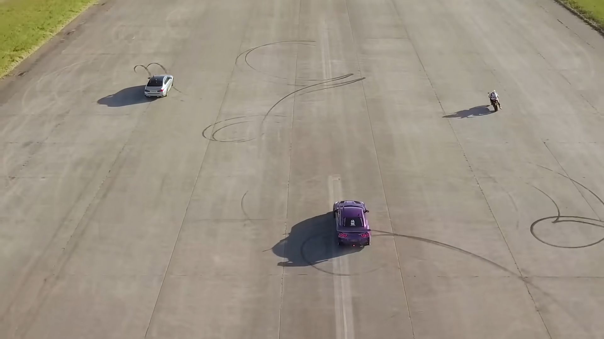 Is There Any Way On Earth That A Ducati Panigale V4R Superbike Can ...