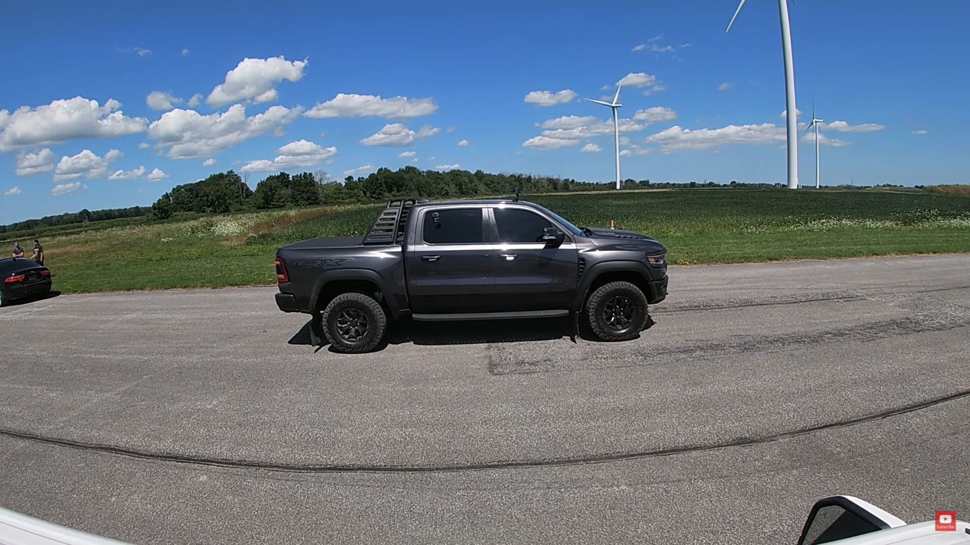 Pick Up Truck Drag Race: RAM 1500 TRX vs Ford ROUSH F-150