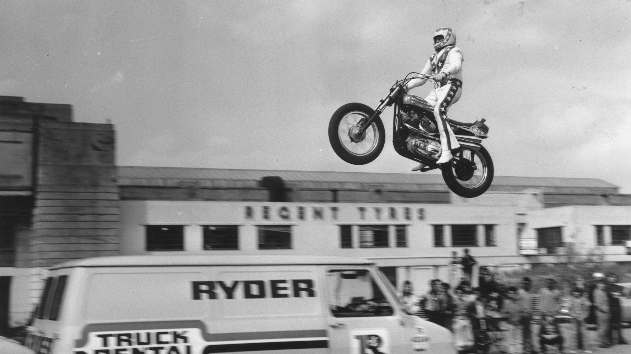 2021 Video: Evel Knievel's Best Motorcycle Jumps