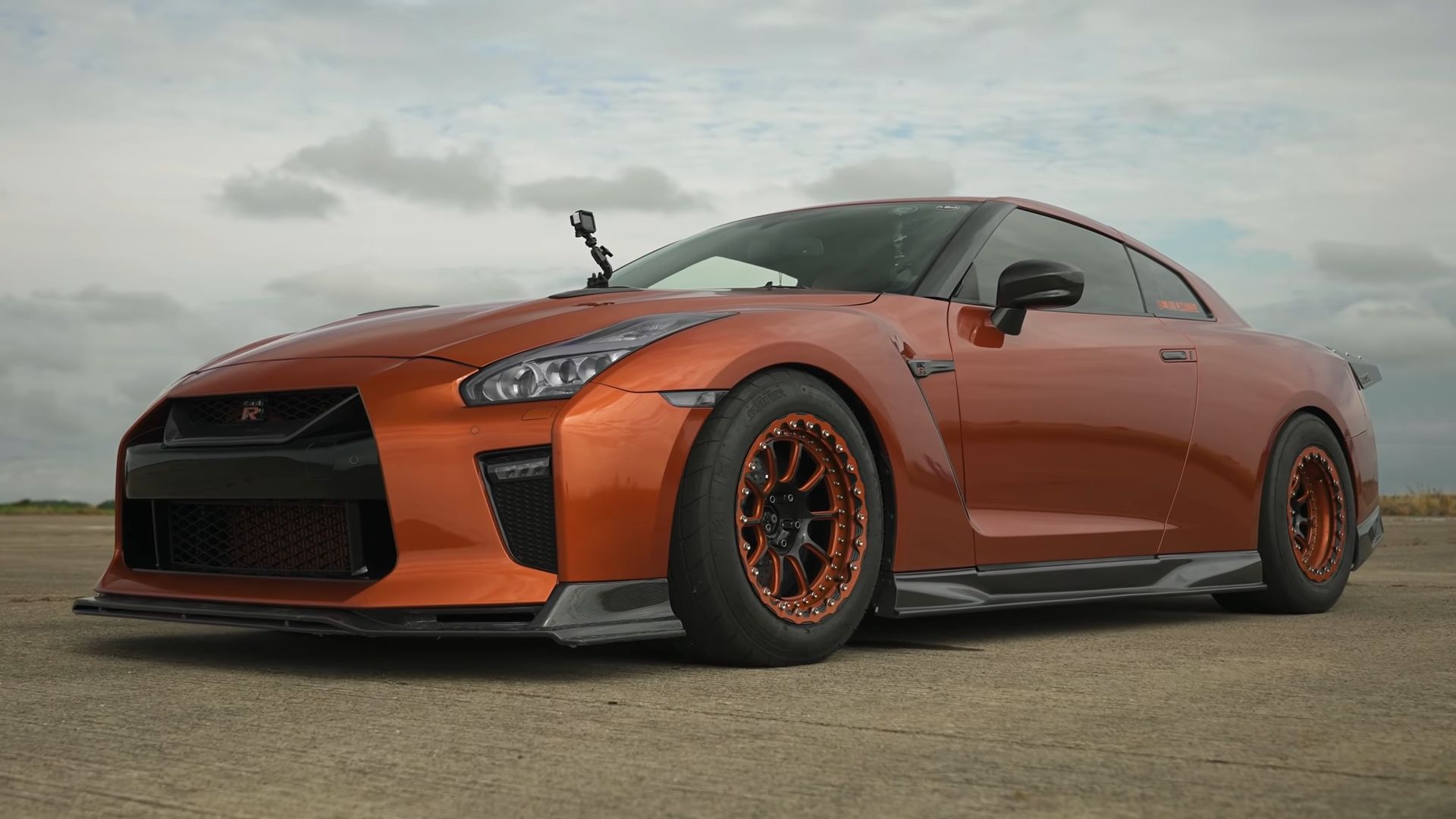 Watch Three Differently Tuned Nissan GT-Rs Hit The Drag Strip For A ...